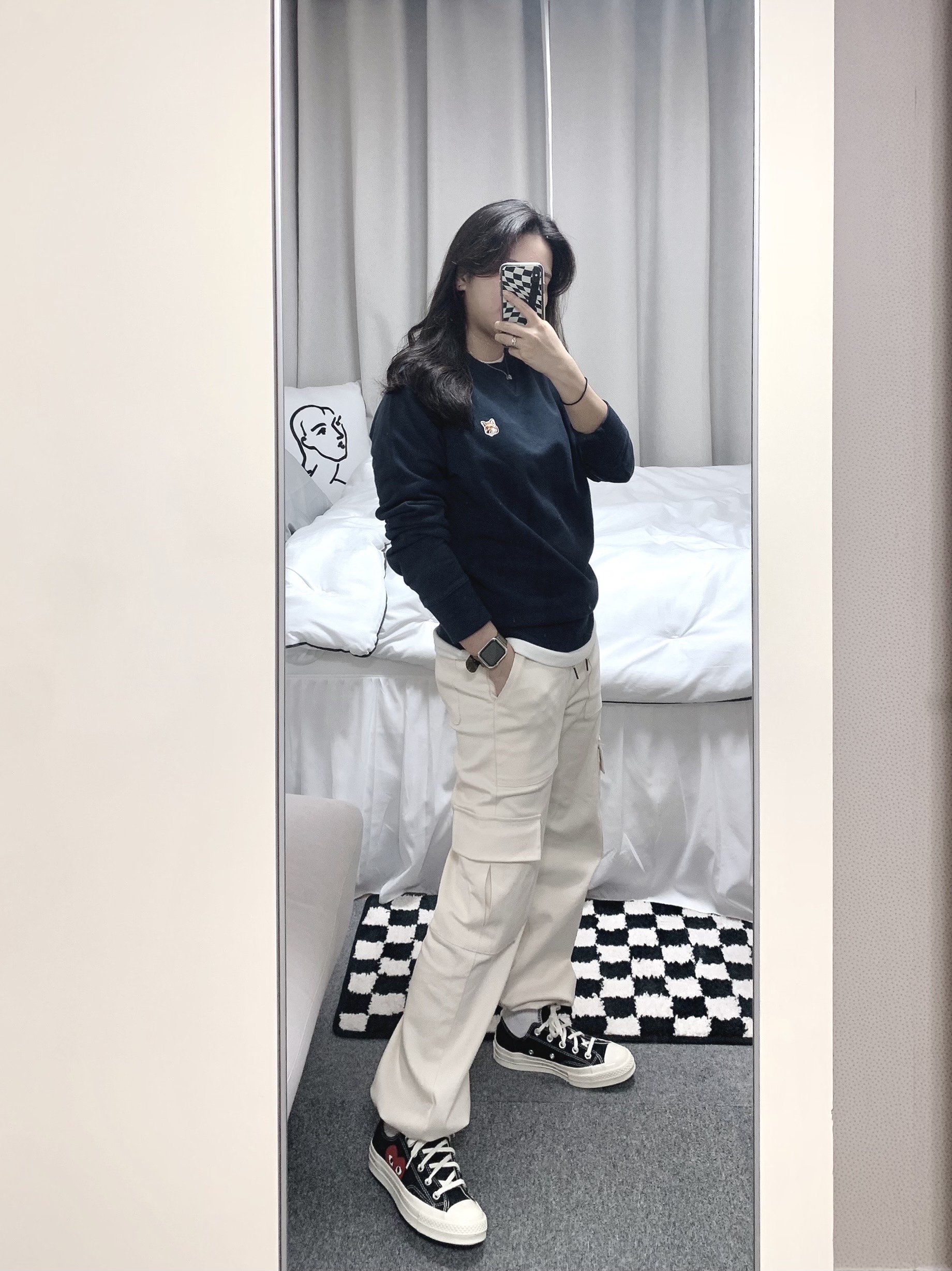 #𝘥𝘢𝘪𝘭𝘺𝘭𝘰𝘰𝘬 💙🖤🤍 (@_hyeee) 님의 게시물 | KREAM