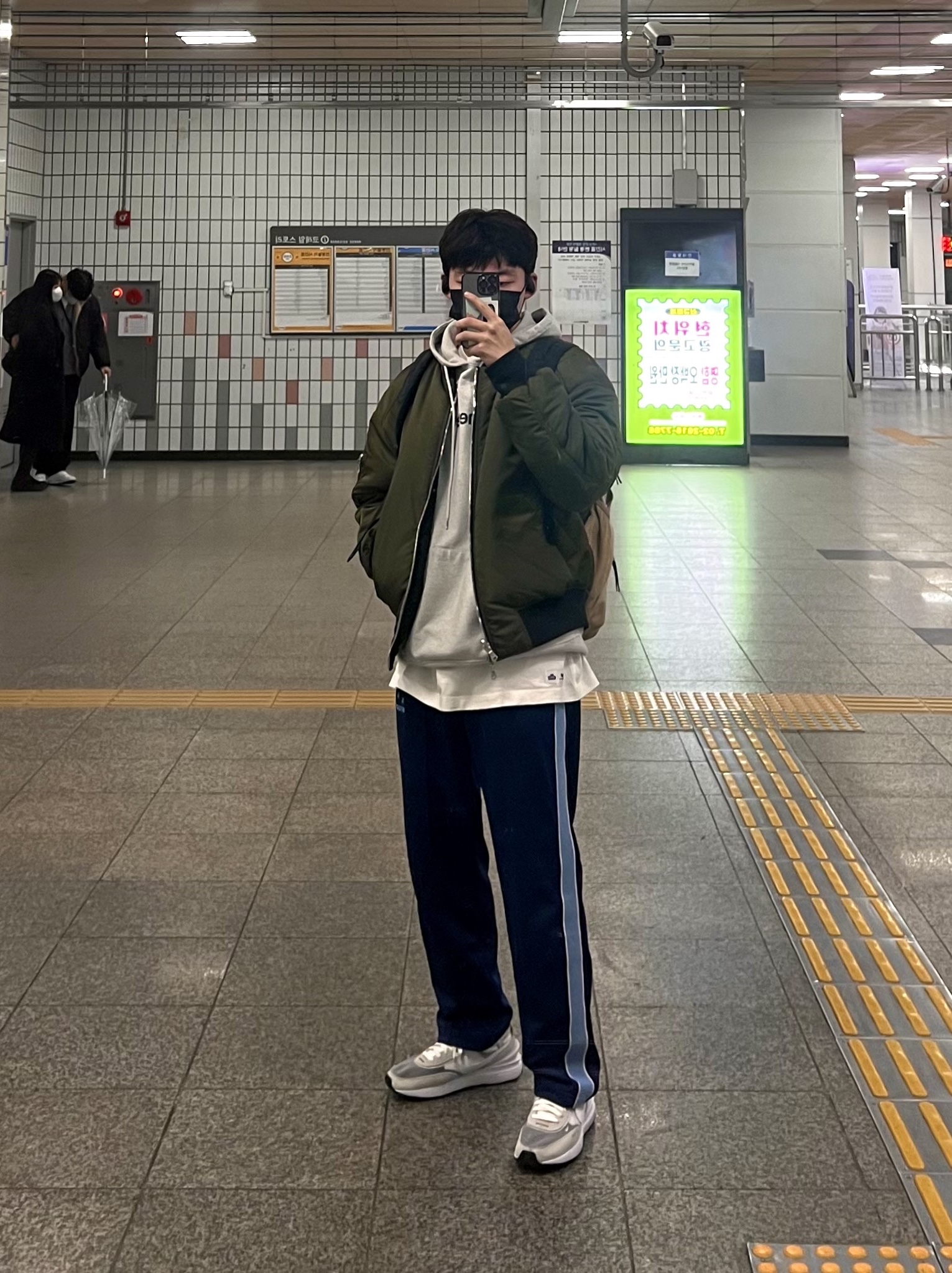 (@tech_s2) 님의 게시물 | KREAM