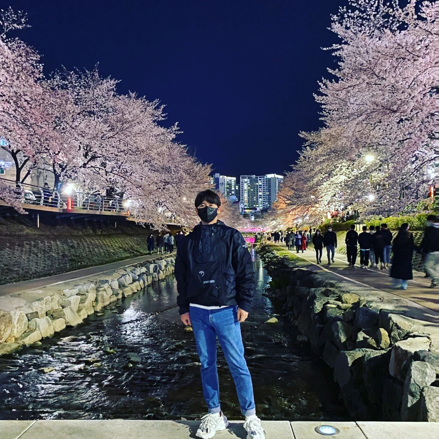 xxxx (@jw_1985) 님의 게시물 | KREAM