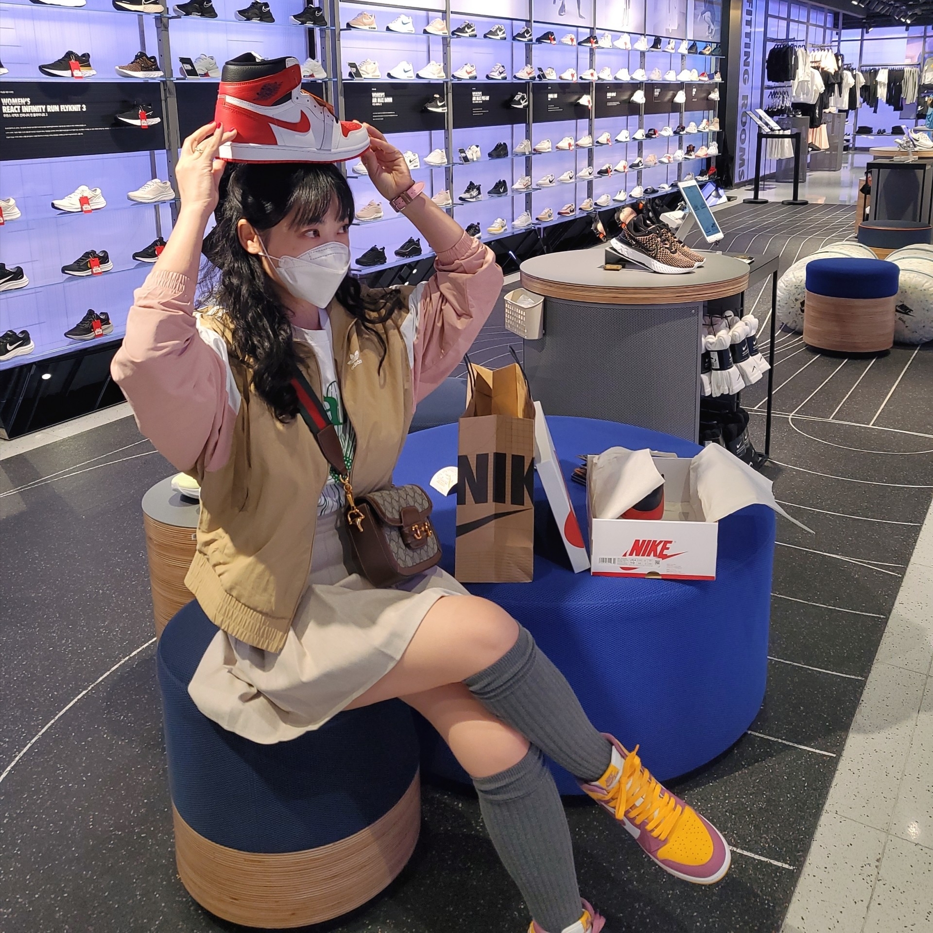 루미 (@luminoso) 님의 게시물 | KREAM