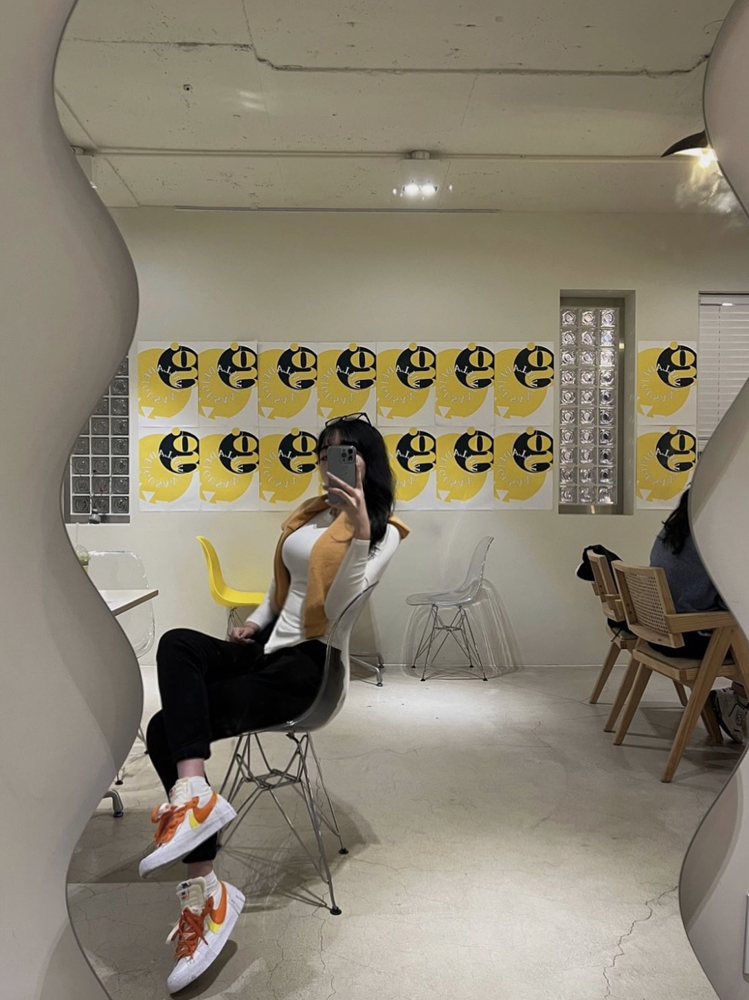 지수 (@ljsww) 님의 게시물 | KREAM