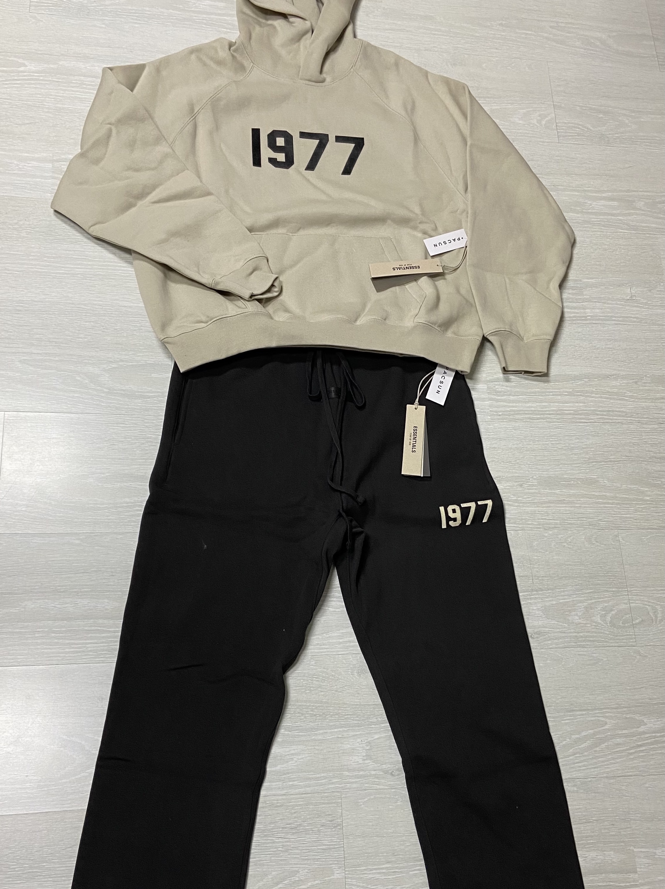 muggs (@muggs) 님의 게시물 | KREAM