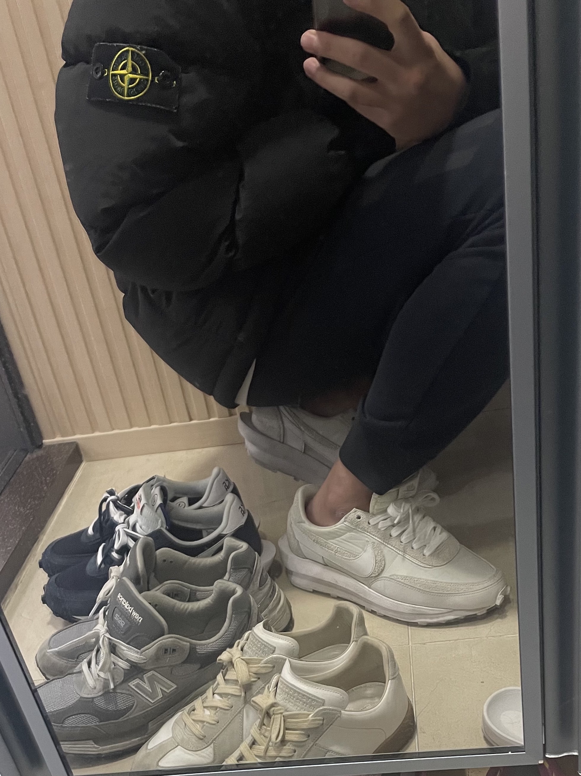 jjjj_h (@j1027.nam) 님의 게시물 | KREAM