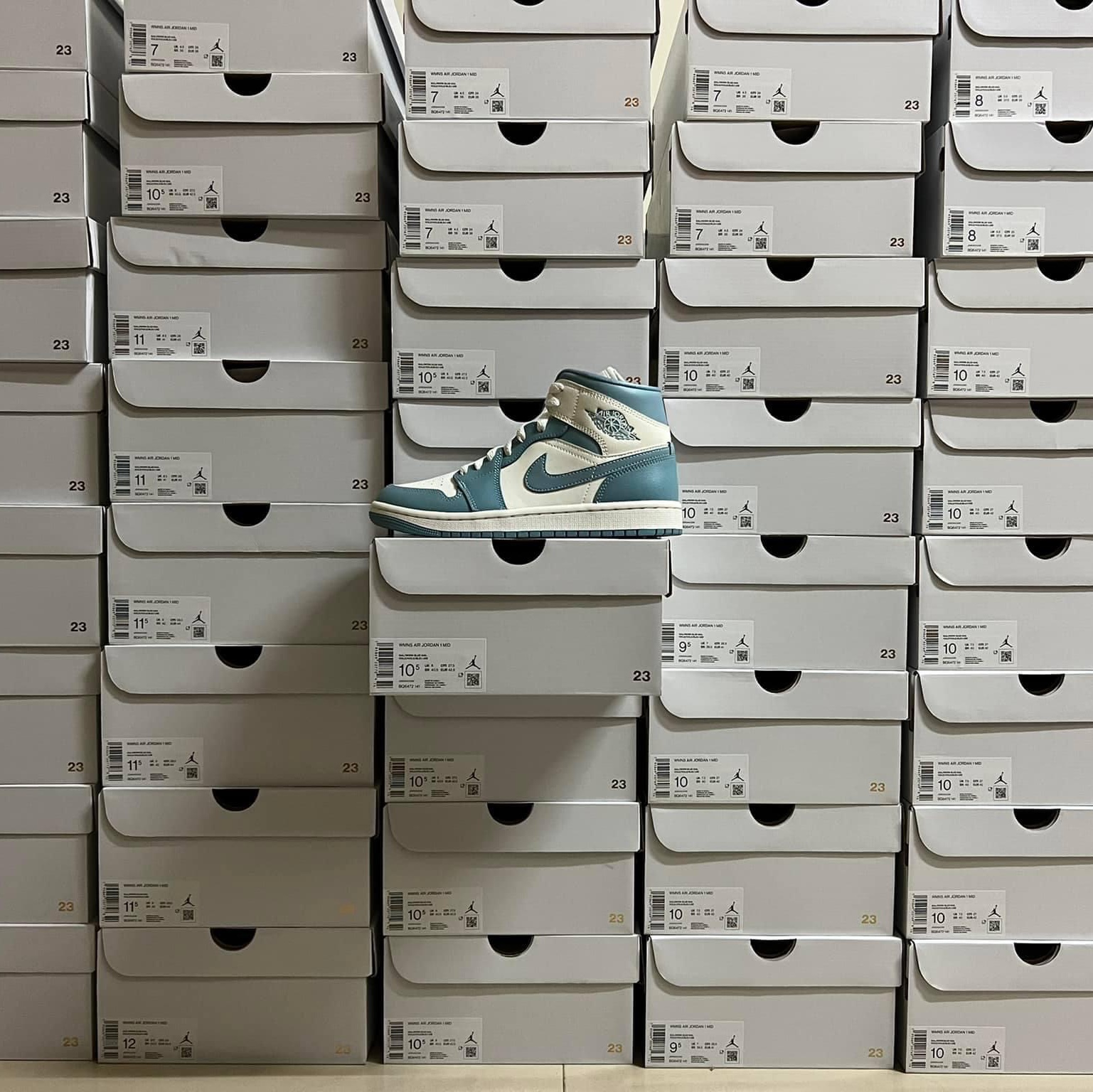 이하은 (@happil.y) 님의 게시물 | KREAM