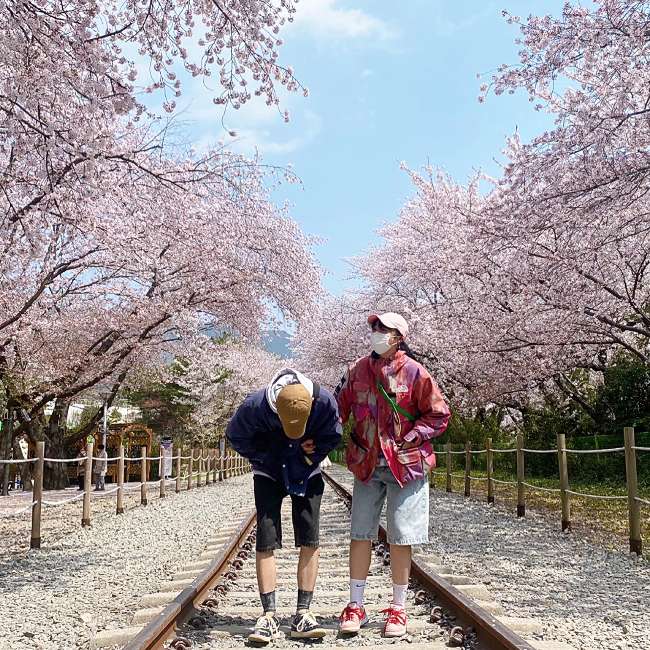 융🐬 (@__yoon.23) 님의 게시물 | KREAM