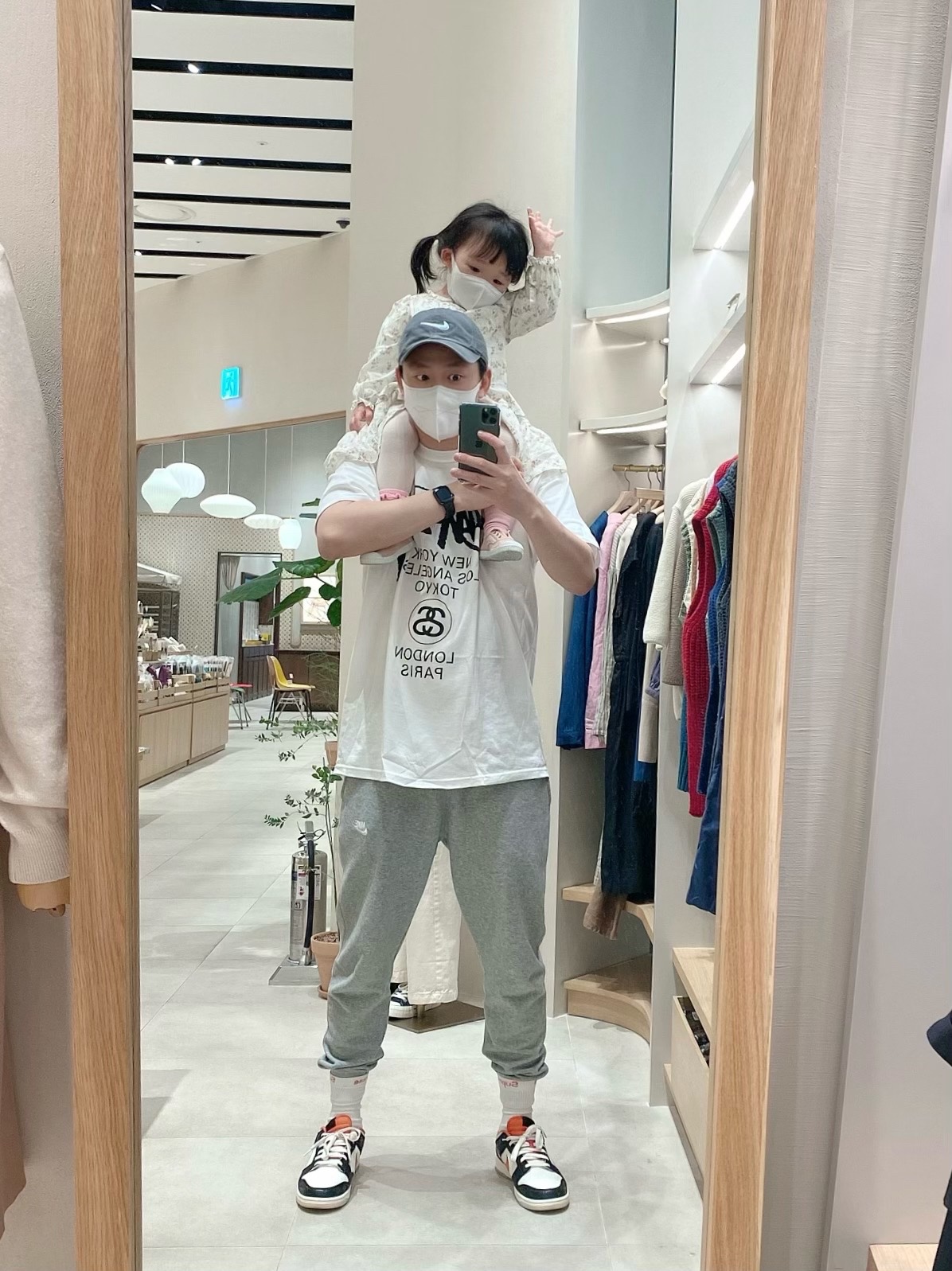 (@kooonj) 님의 게시물 | KREAM