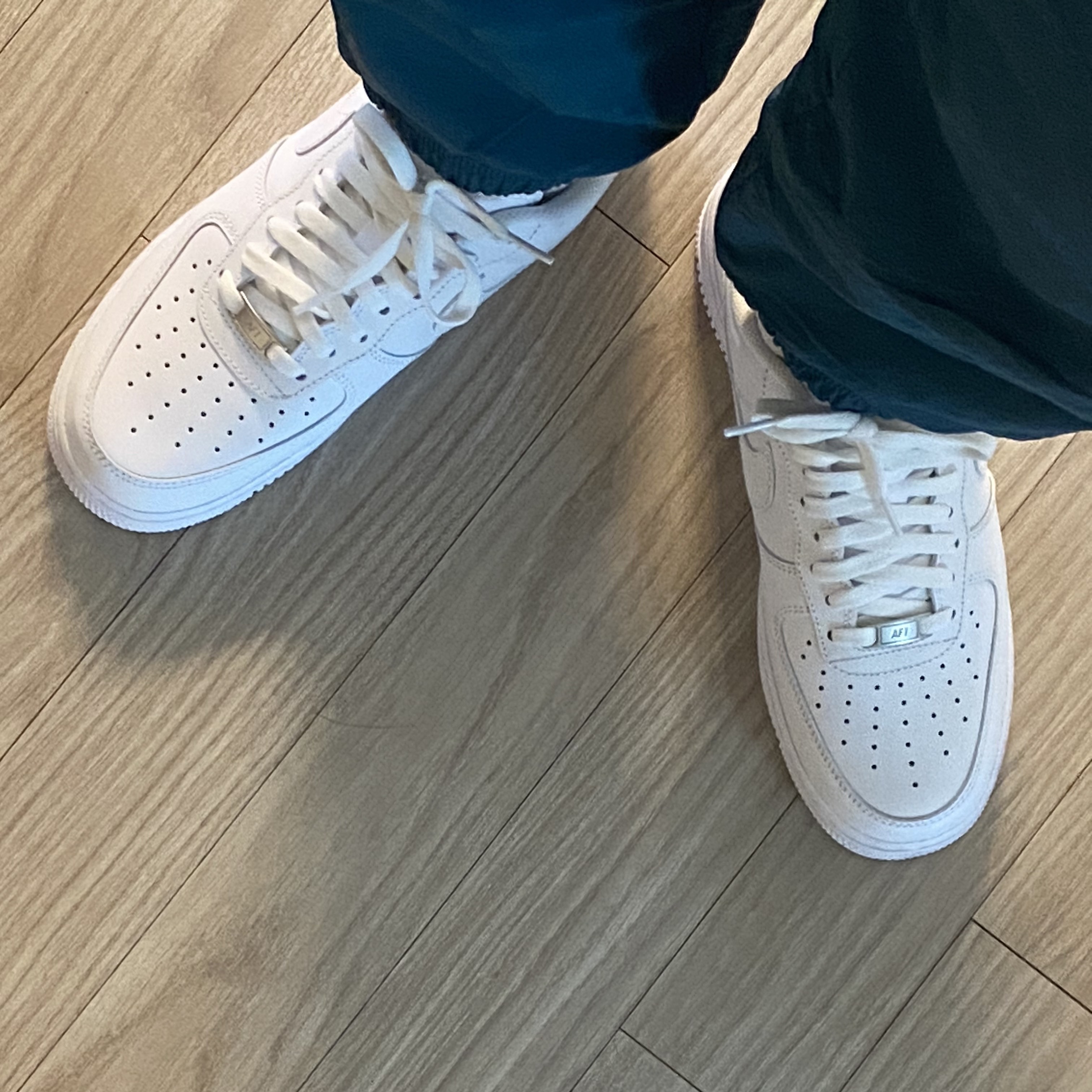 못나는새 (@0_iae) 님의 게시물 | KREAM