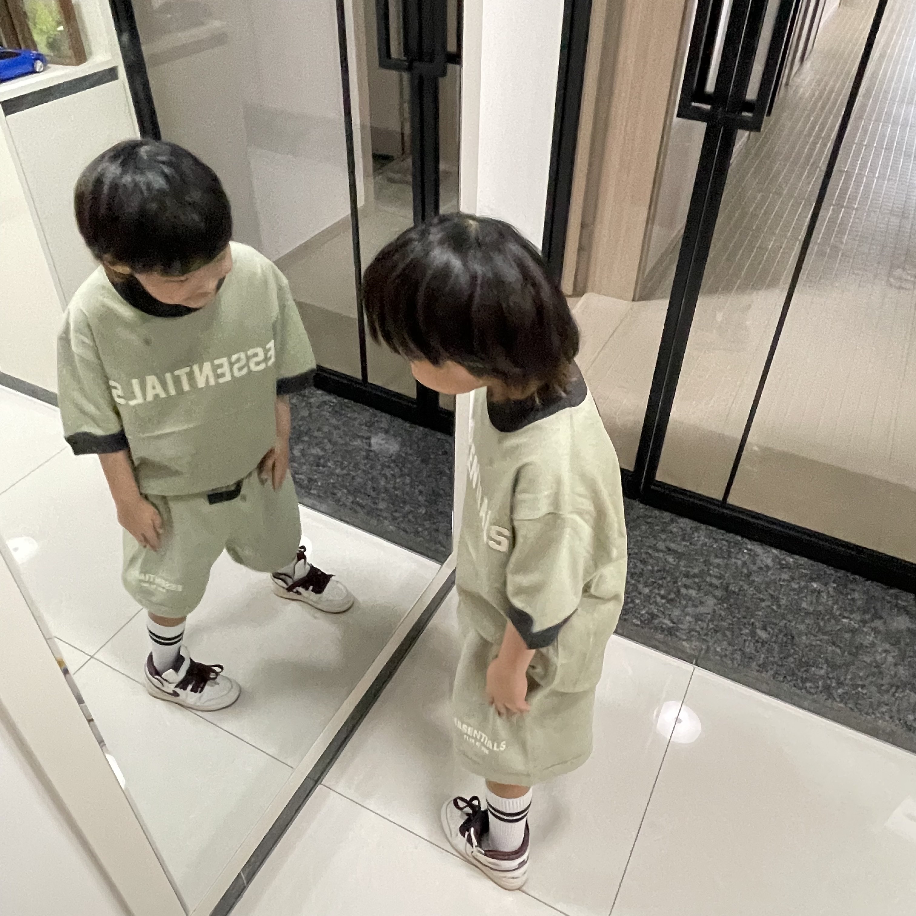 boo (@boo__) 님의 게시물 | KREAM