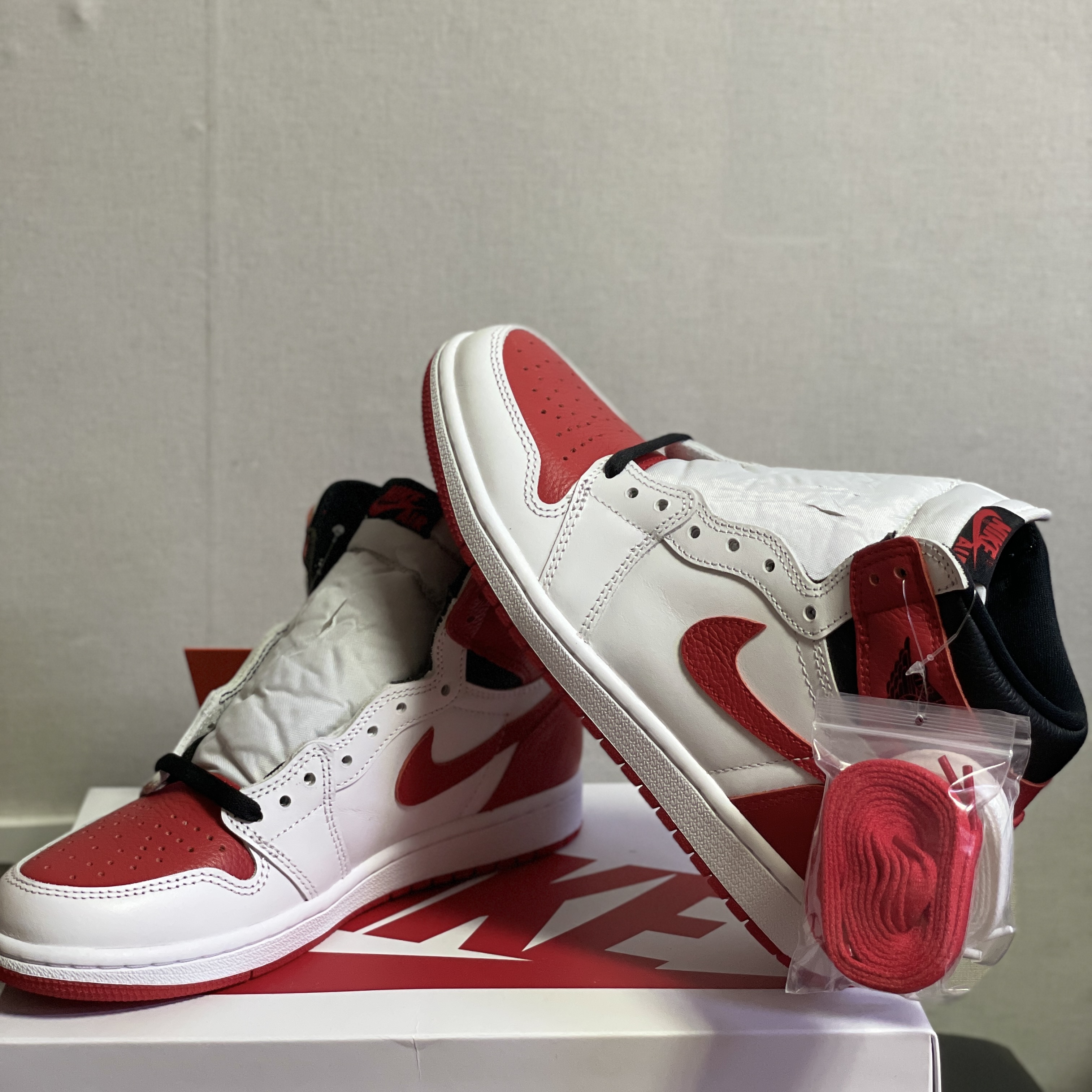 세마 (@gronring) 님의 게시물 | KREAM