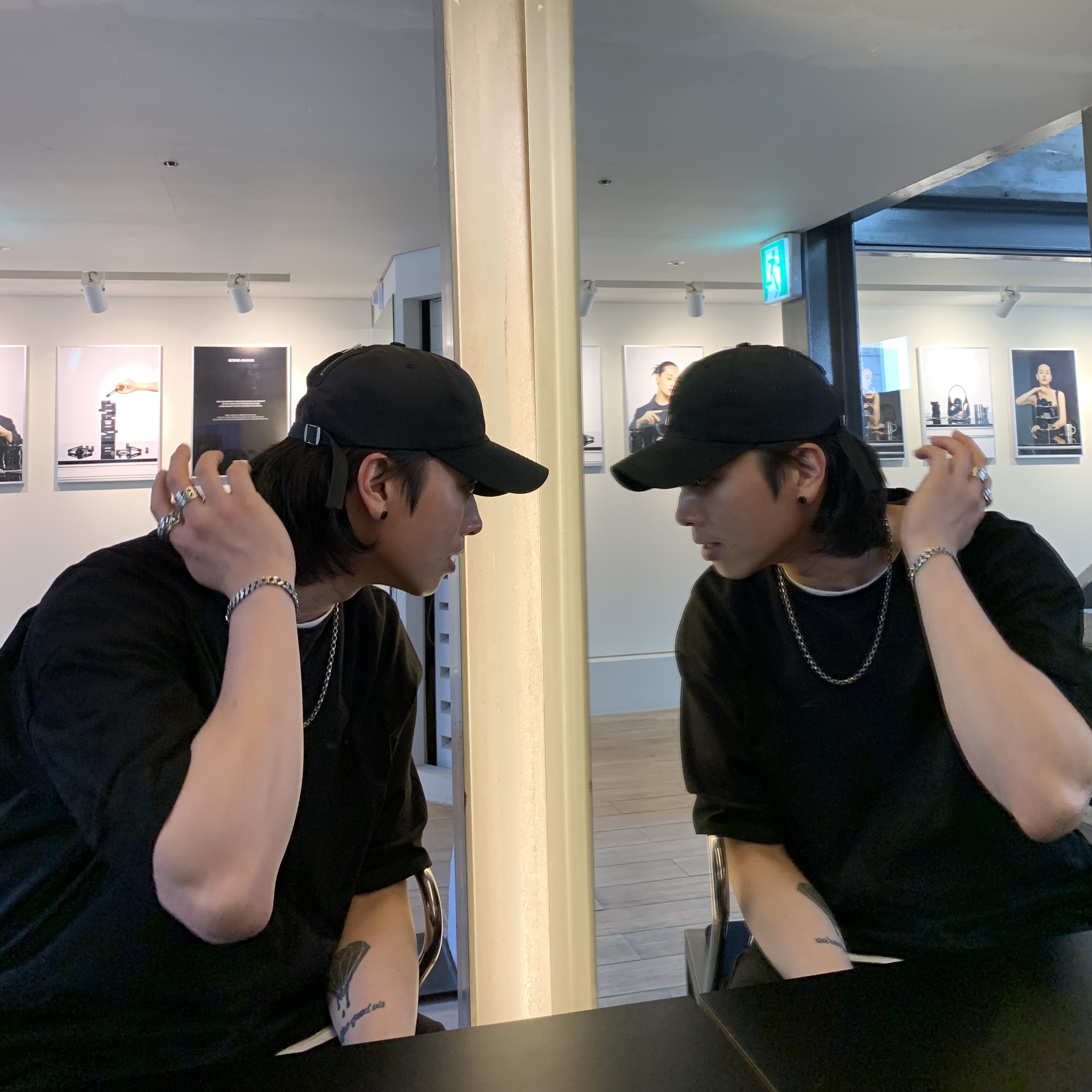 비공개 (@unknown_) 님의 게시물 | KREAM