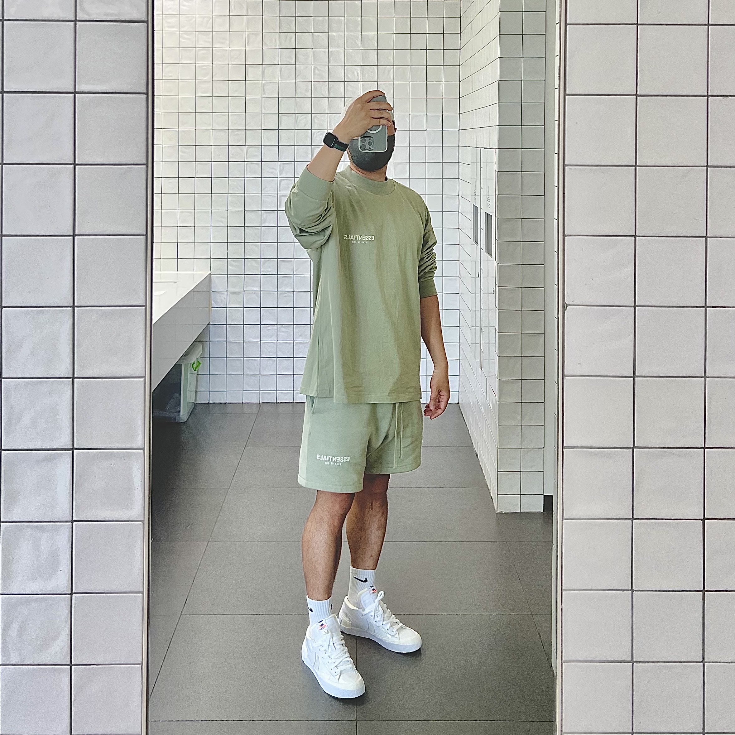 artist0203 (@bombom2) 님의 게시물 | KREAM