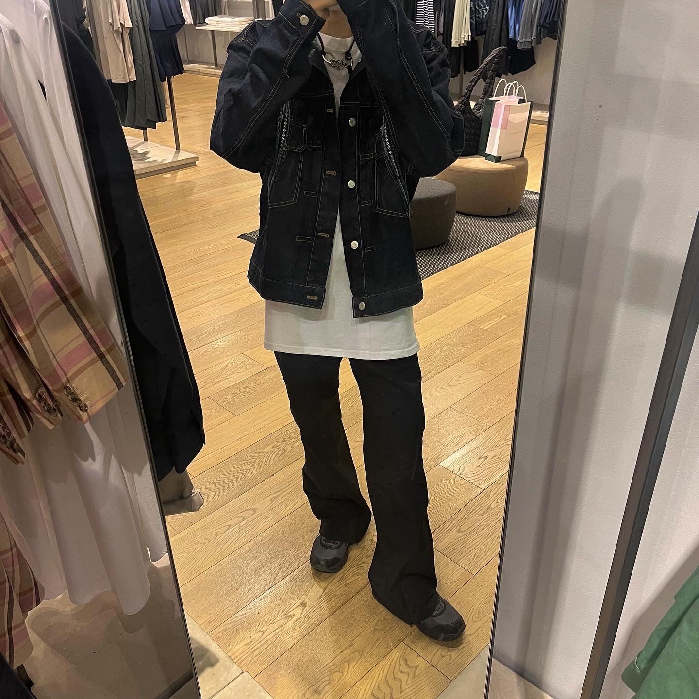 . (@eqhu3n) 님의 게시물 | KREAM