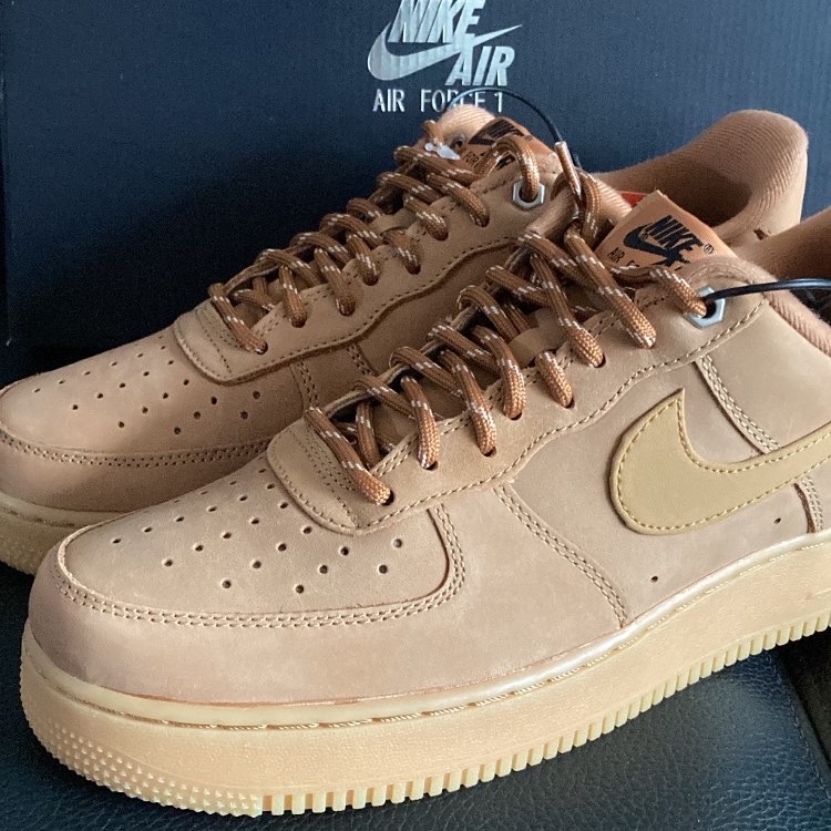 이준 (@ptwt._) 님의 게시물 | KREAM