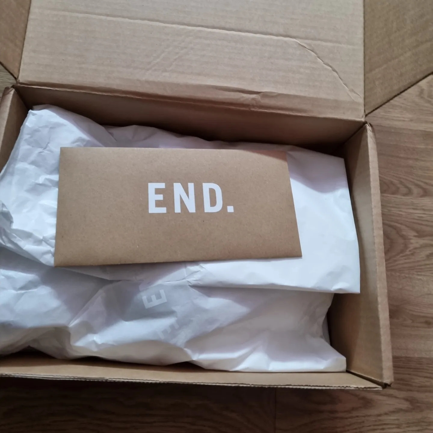 공대생 (@hx__kim) 님의 게시물 | KREAM