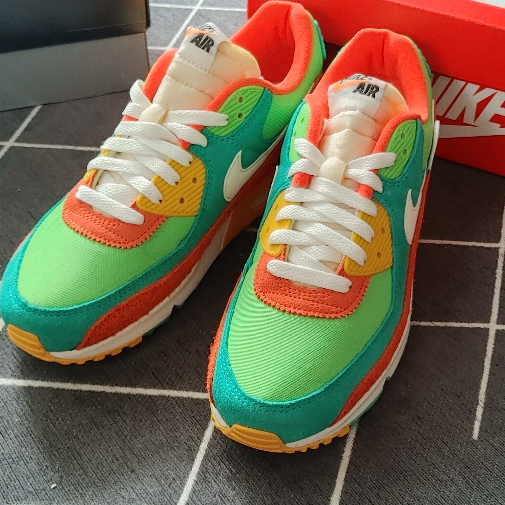 부기곰 (@boogigom) 님의 게시물 | KREAM