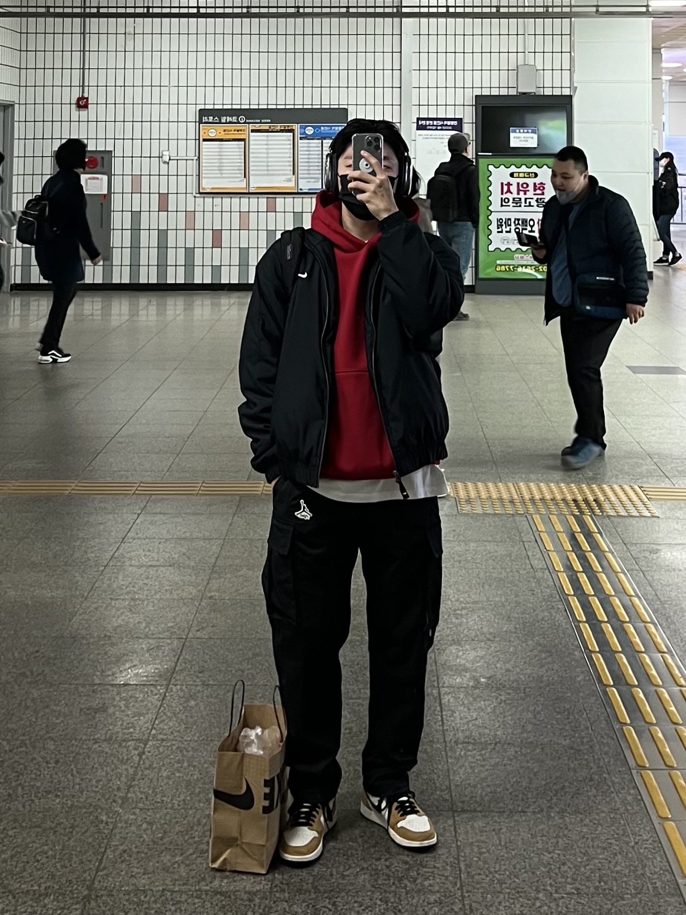 (@tech_s2) 님의 게시물 | KREAM