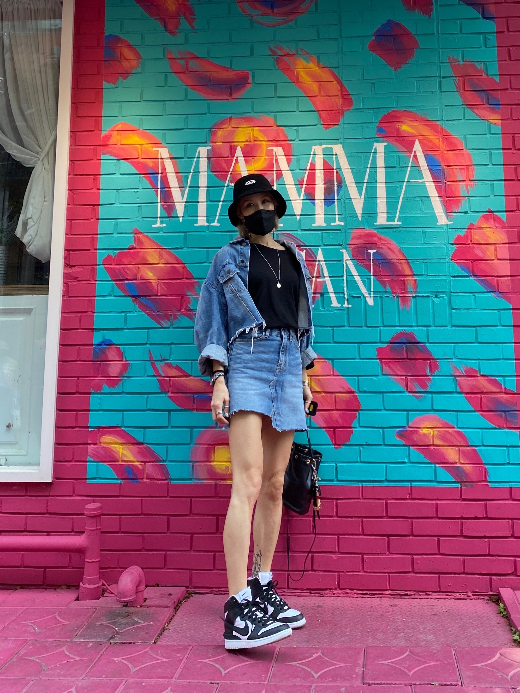 (@minibadgirl) 님의 게시물 | KREAM