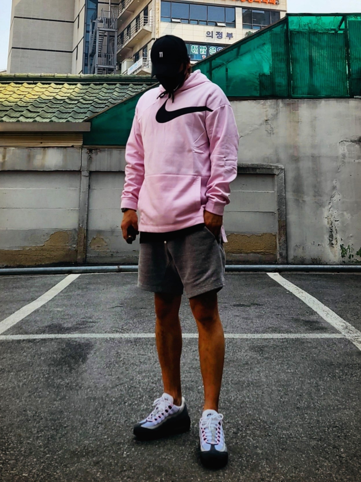 천성욱 (@yasaeng) 님의 게시물 | KREAM