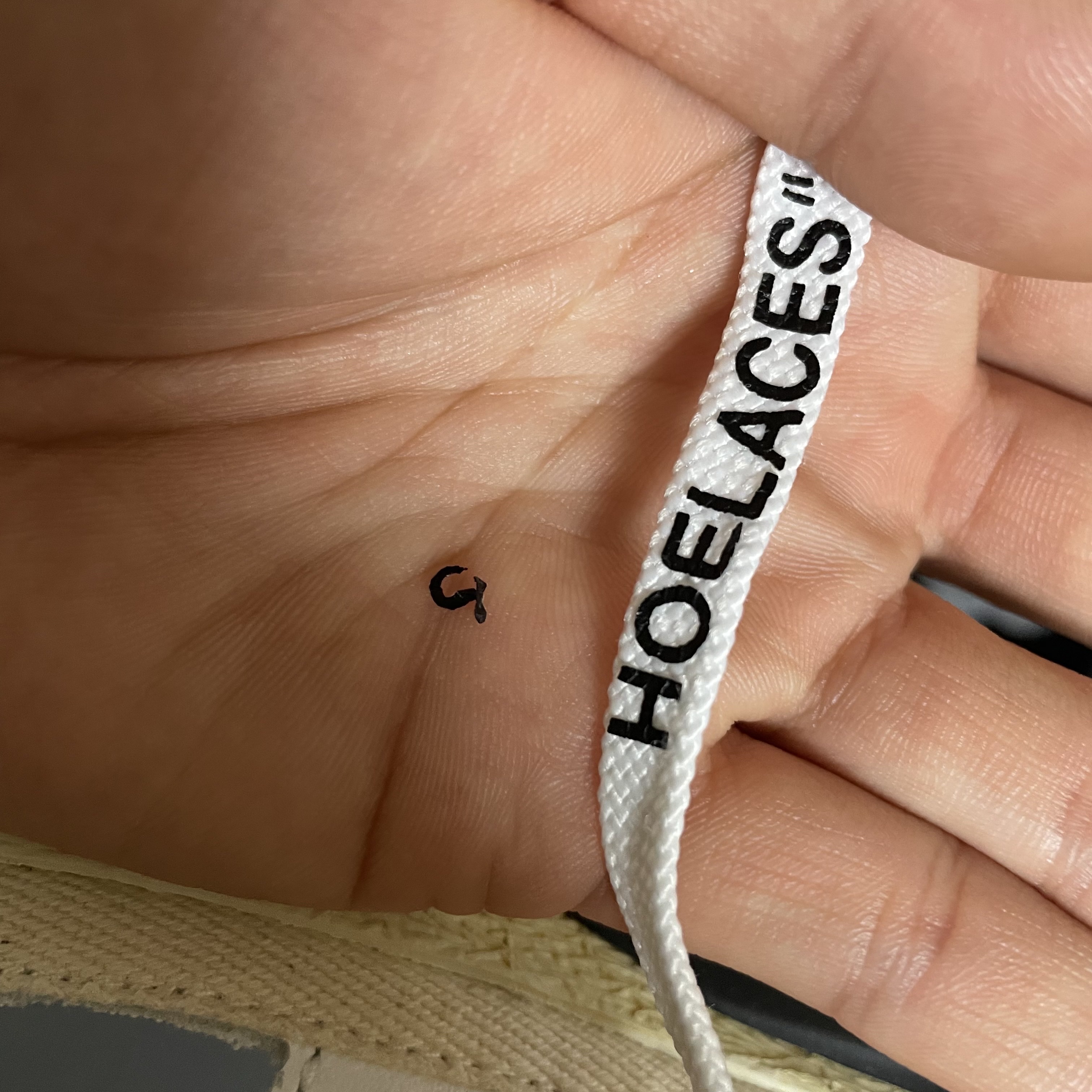 ockera (@ockera) 님의 게시물 | KREAM