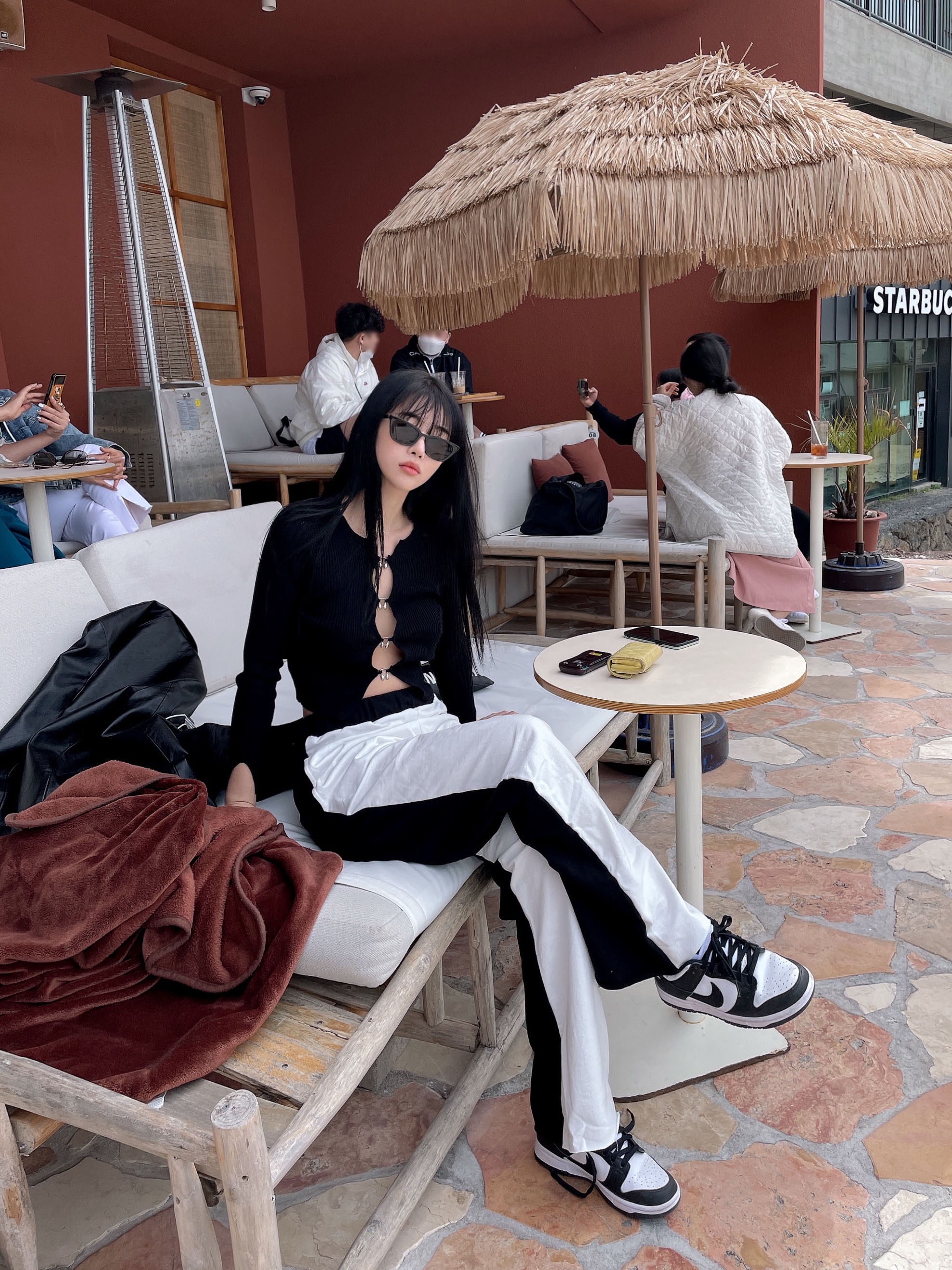 (@_hj1114) 님의 게시물 | KREAM