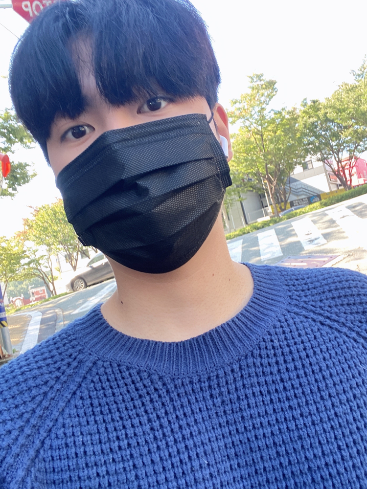 재콩 (@iambin) 님의 게시물 | KREAM