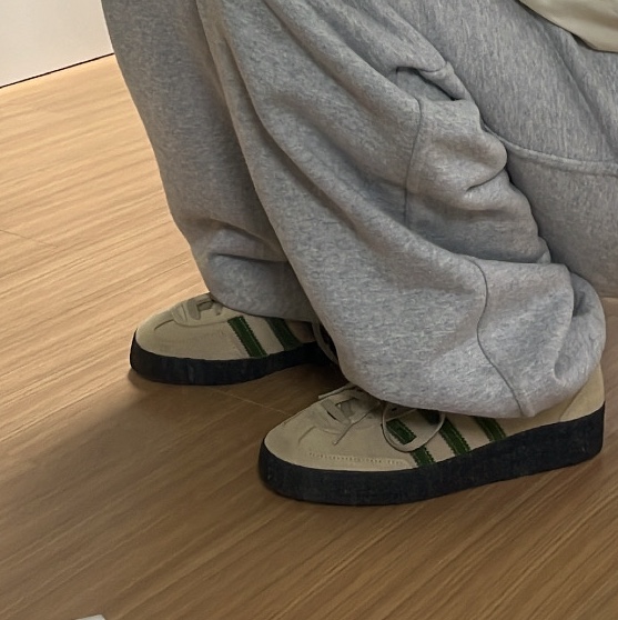 (@11.o3o) 님의 게시물 | KREAM