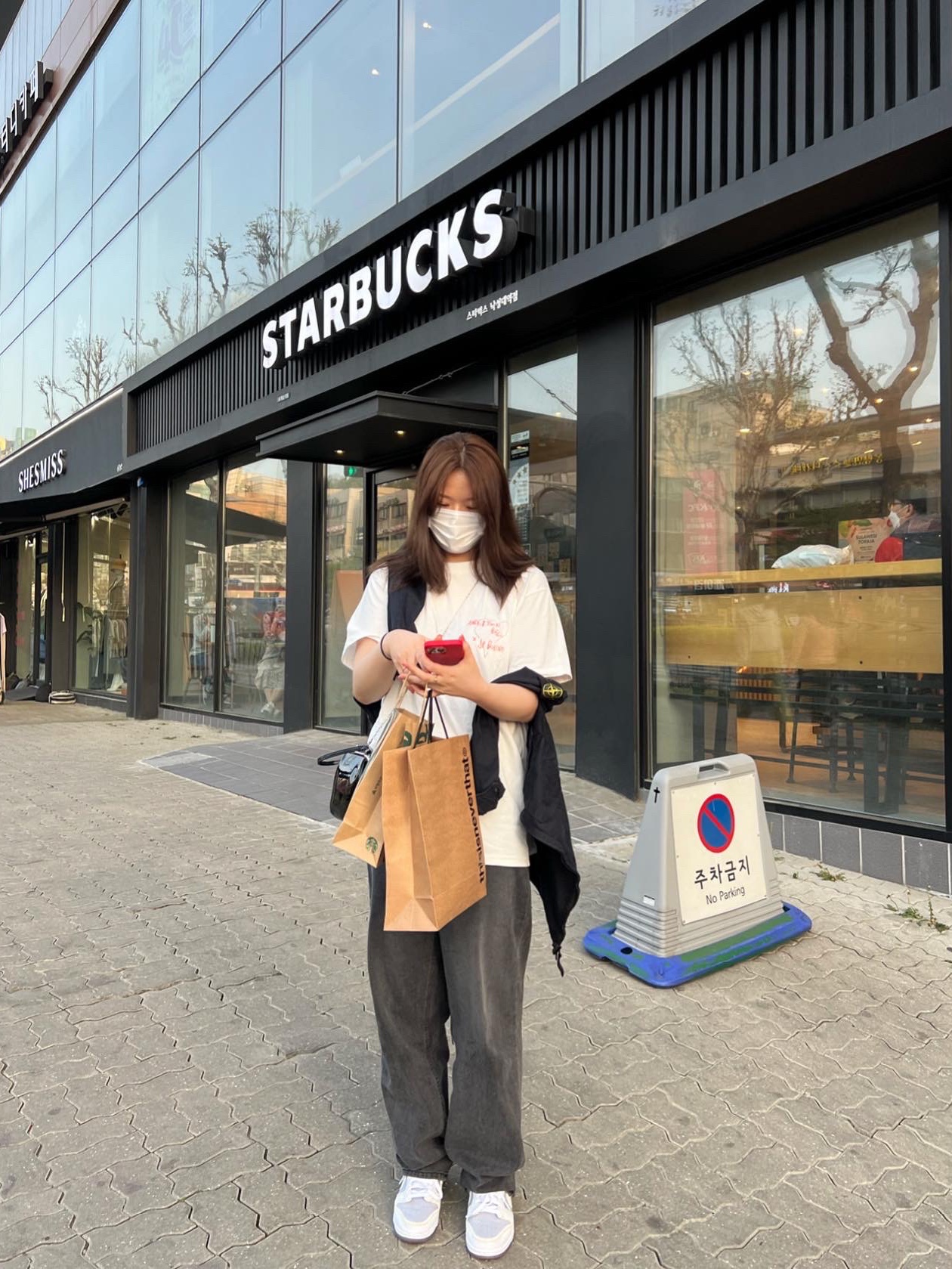 시씨 (@si___ssi) 님의 게시물 | KREAM