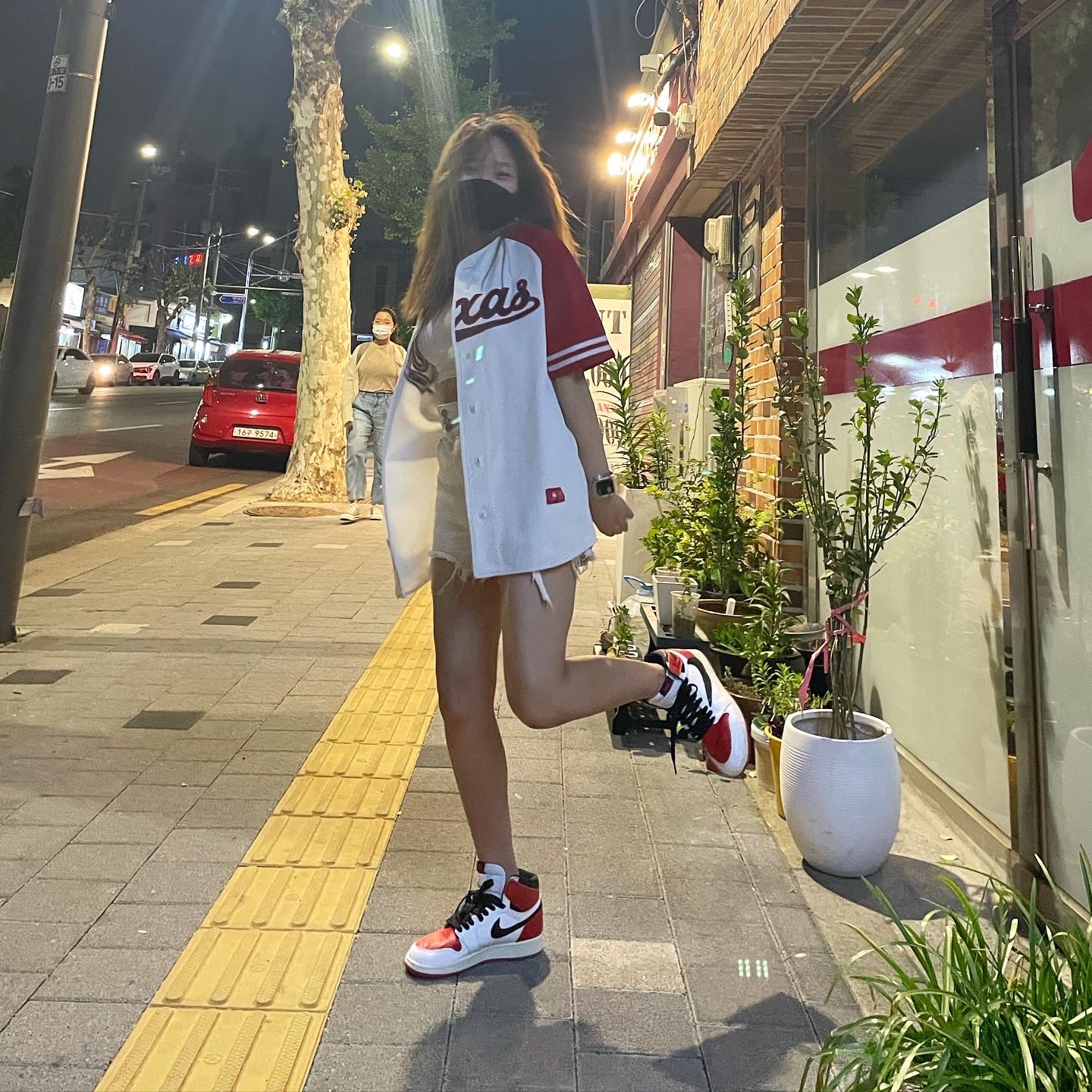 Cara (@caraaaa) 님의 게시물 | KREAM