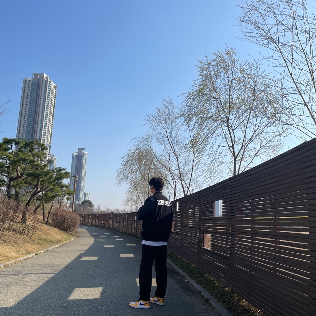 323kdy (@d3gmax) 님의 게시물 | KREAM