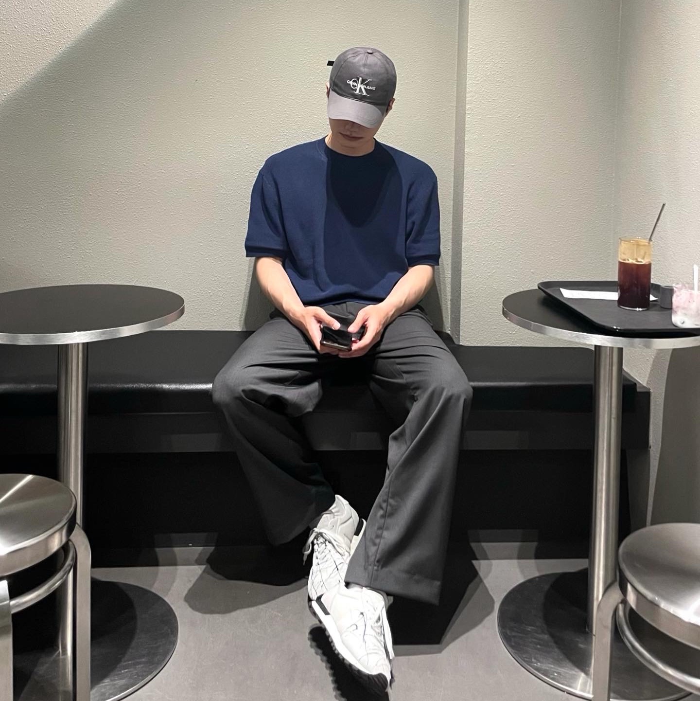 프롬투미 (@fromtome_jun) 님의 게시물 | KREAM