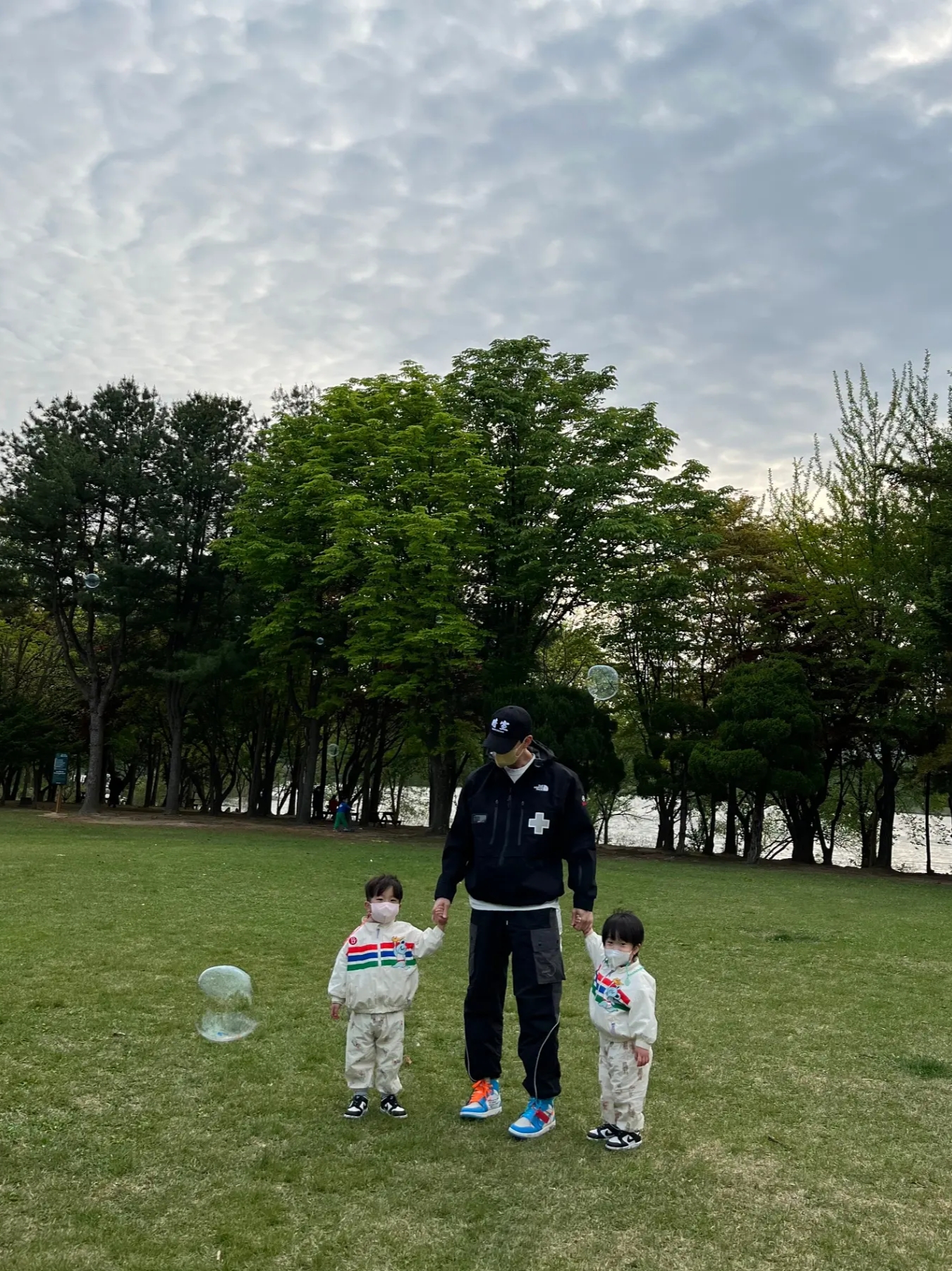 INSTA : jinw... (@jinw_w) 님의 게시물 | KREAM