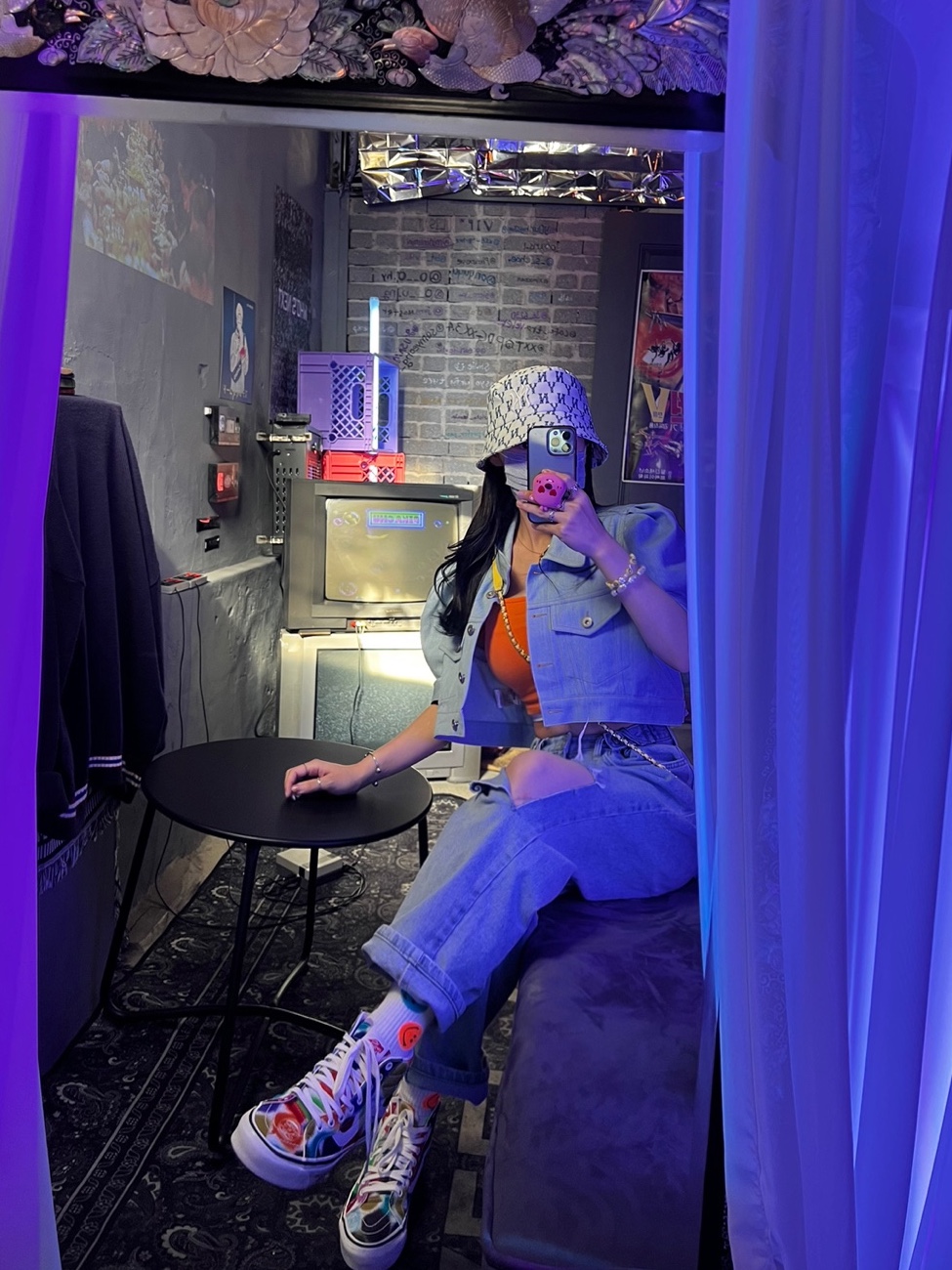 꿀벌이🐝 이지유 (@amelia_v) 님의 게시물 | KREAM