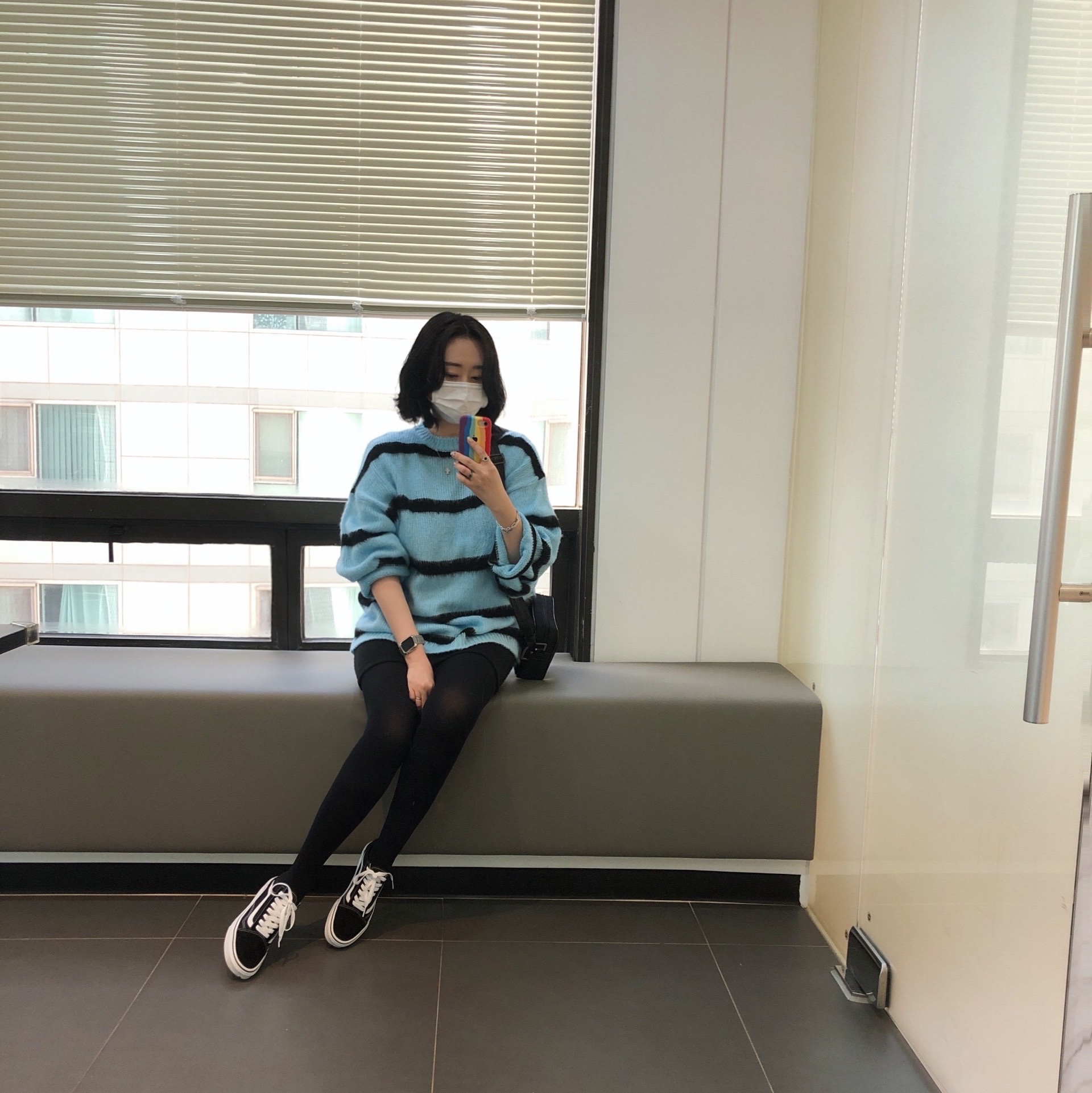 이러나 저러나 (@o_bb_x) 님의 게시물 | KREAM