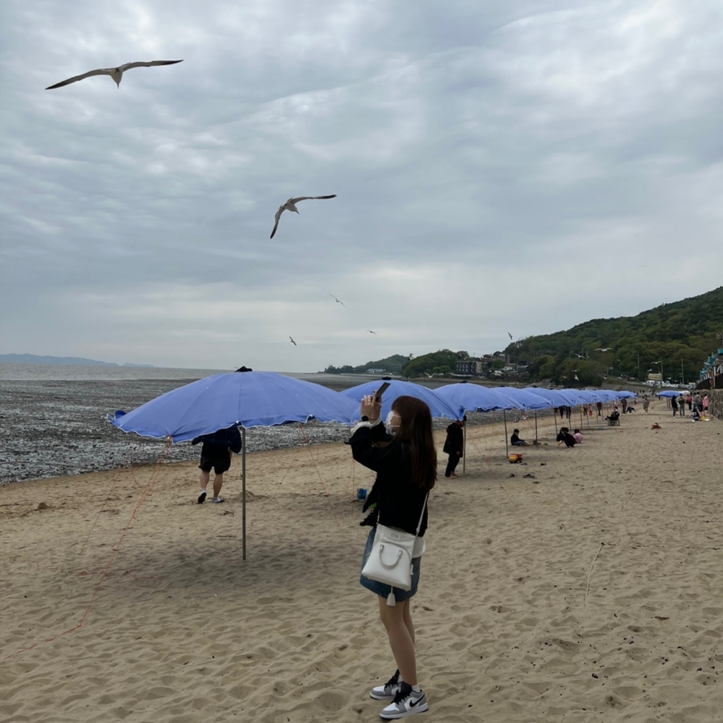 정순쓰 (@seo.jh__) 님의 게시물 | KREAM