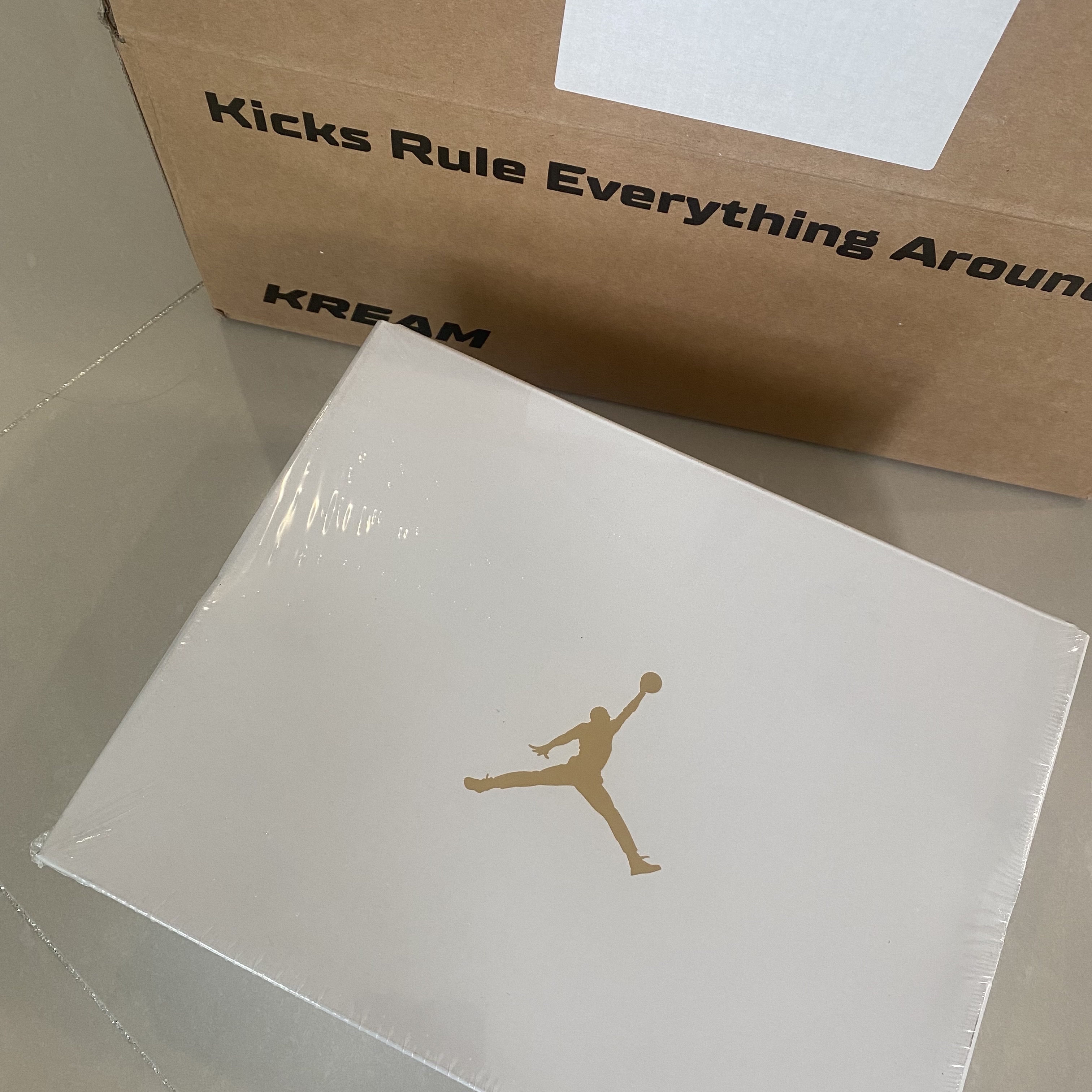 호랭이친구 (@woody_s2) 님의 게시물 | KREAM