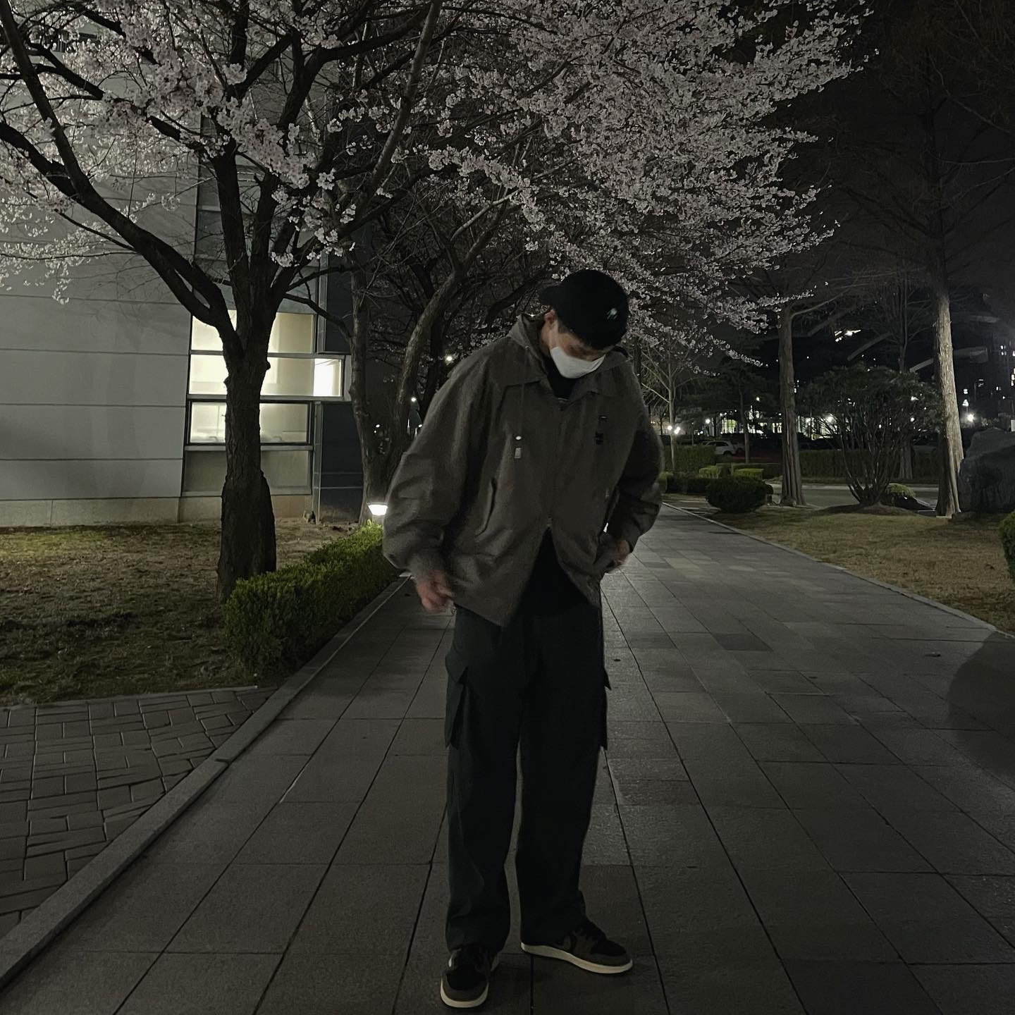 버미 (@_beomy) 님의 게시물 | KREAM