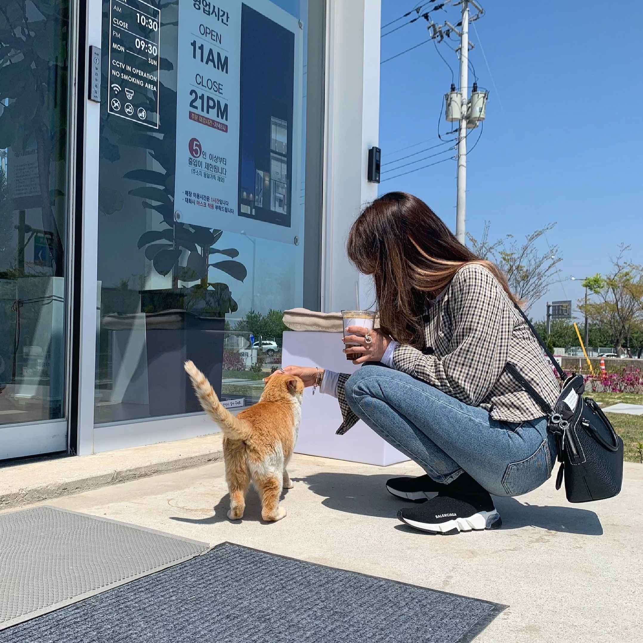 만족할때까지 : ) (@iam_hee) 님의 게시물 | KREAM