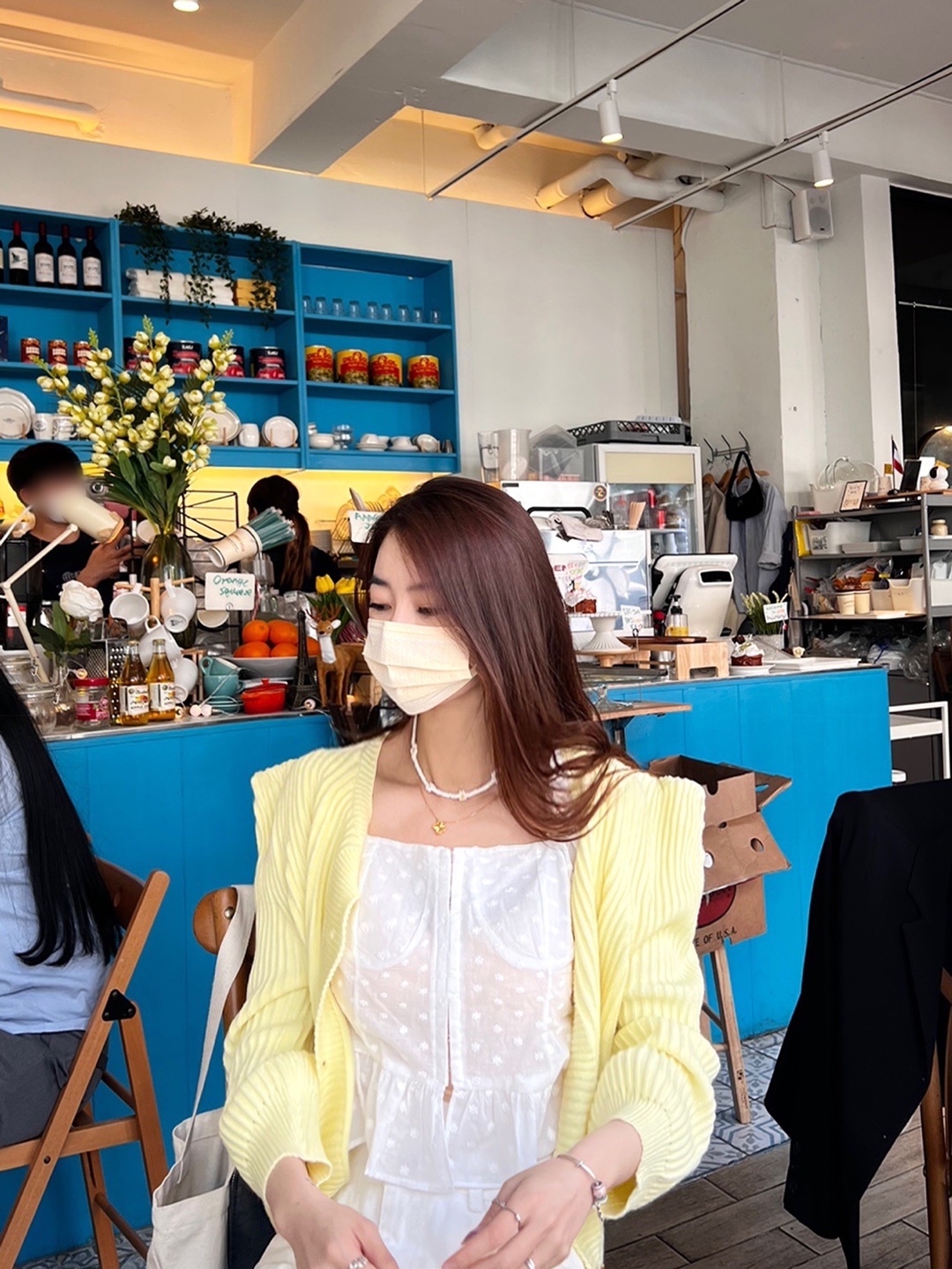 꿀벌이🐝 이지유 (@amelia_v) 님의 게시물 | KREAM