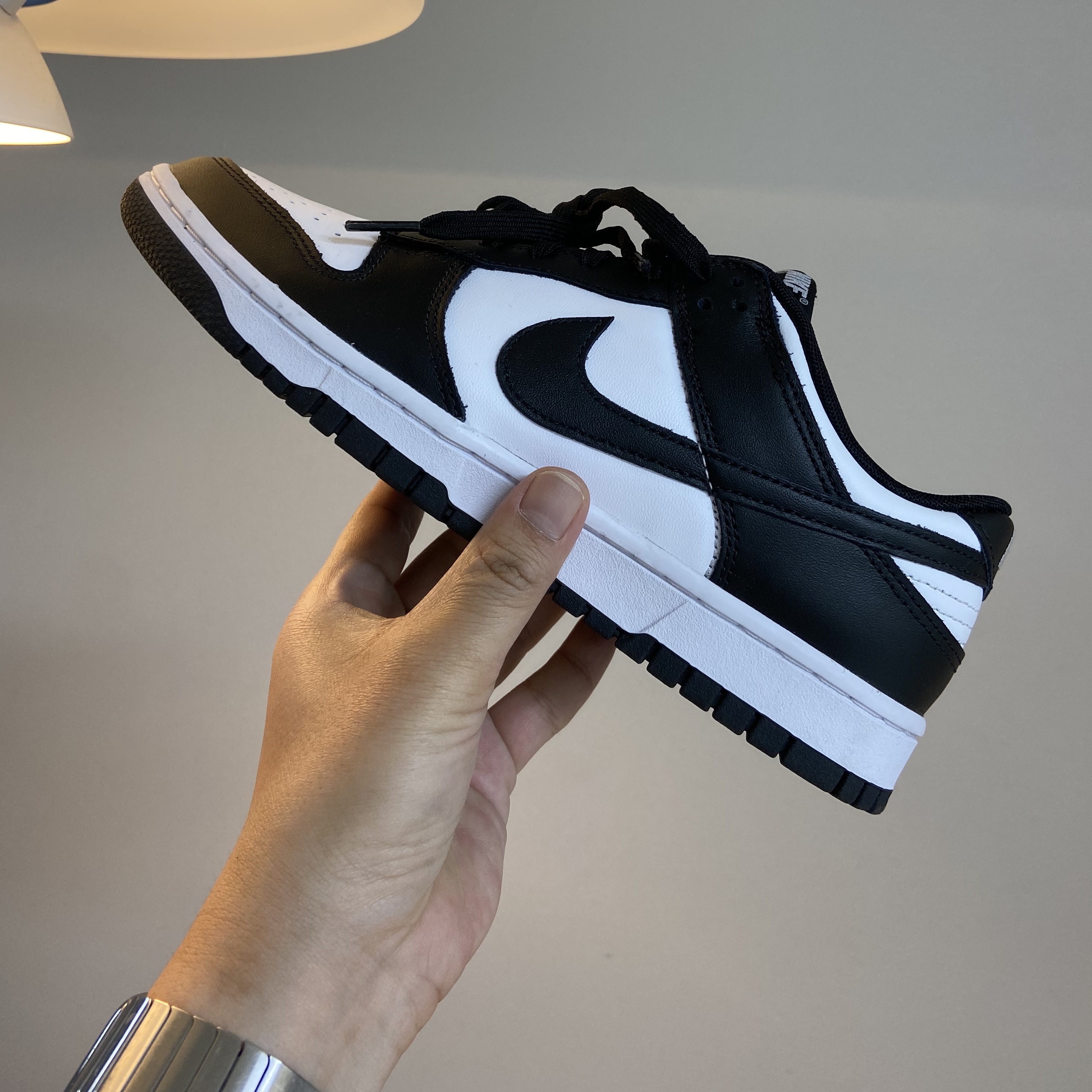 muggs (@muggs) 님의 게시물 | KREAM