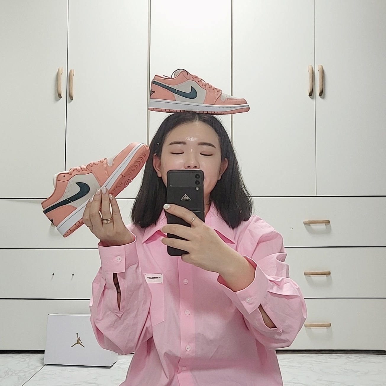 dkdlfls123 (@_soo_hyun_) 님의 게시물 | KREAM