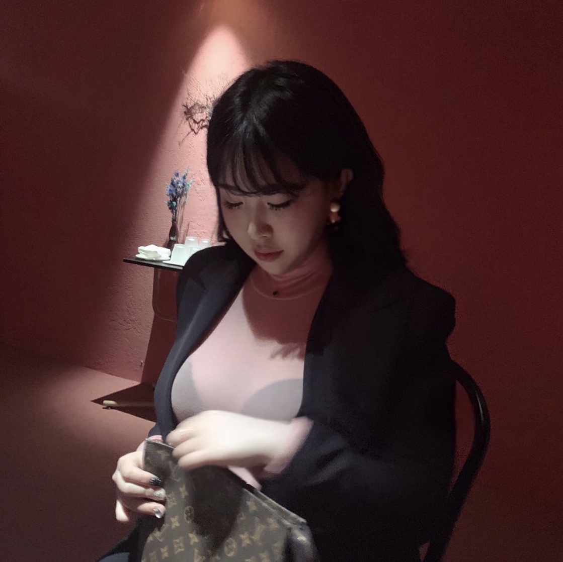 아욧 (@_01.29ay) 님의 게시물 | KREAM