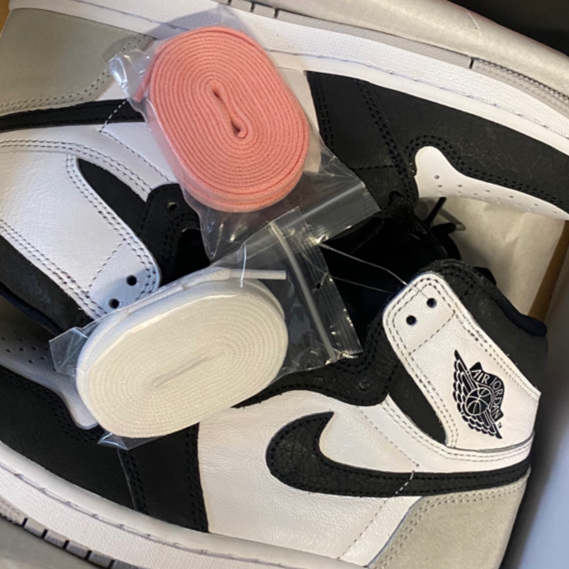 아욧 (@_01.29ay) 님의 게시물 | KREAM