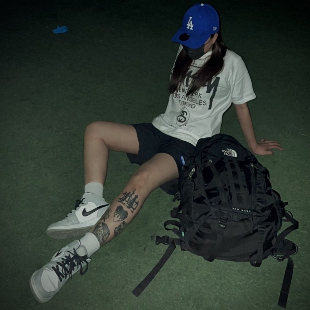 셈 (@slowlyworld...) 님의 게시물 | KREAM