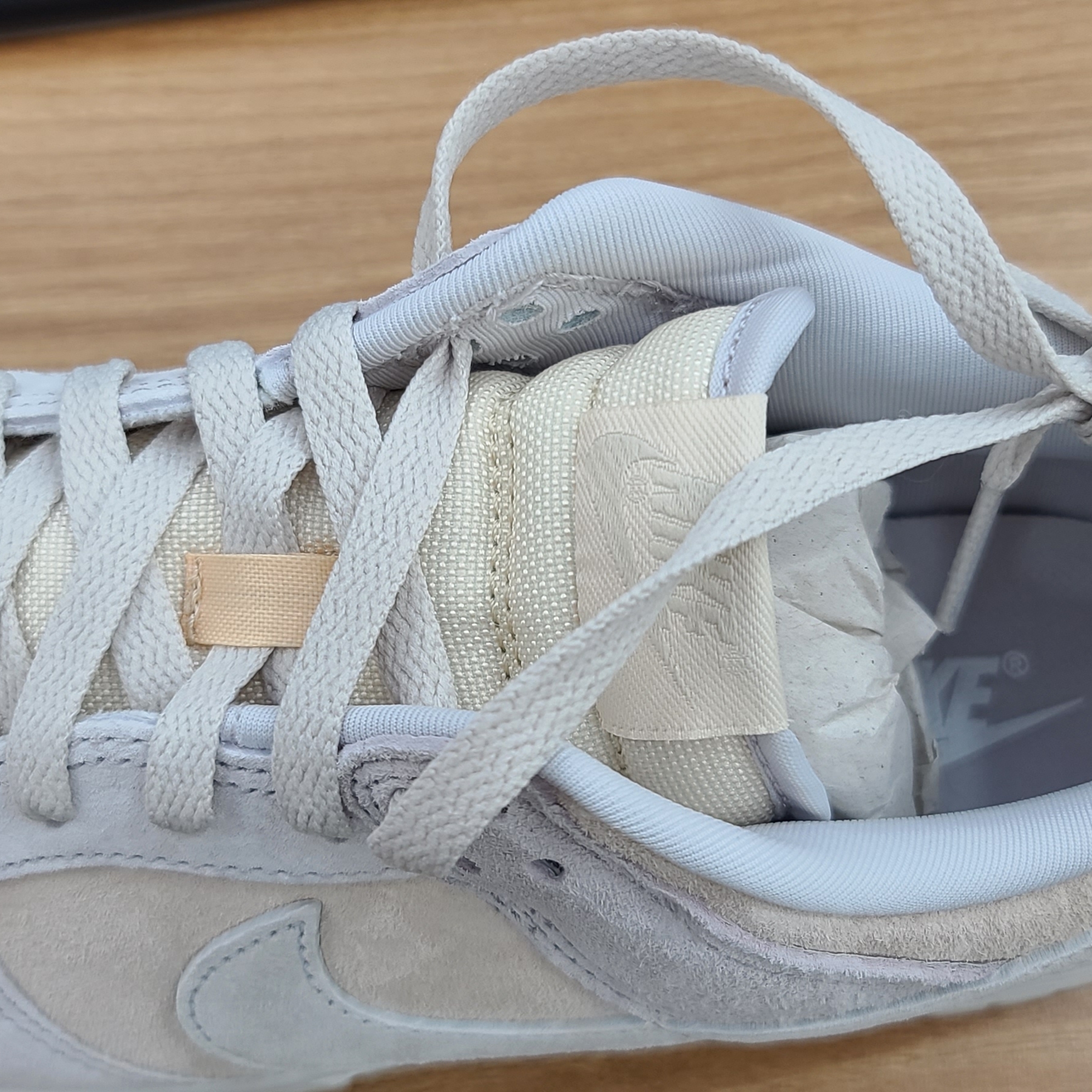 아인아비 (@kkm3n8) 님의 게시물 | KREAM