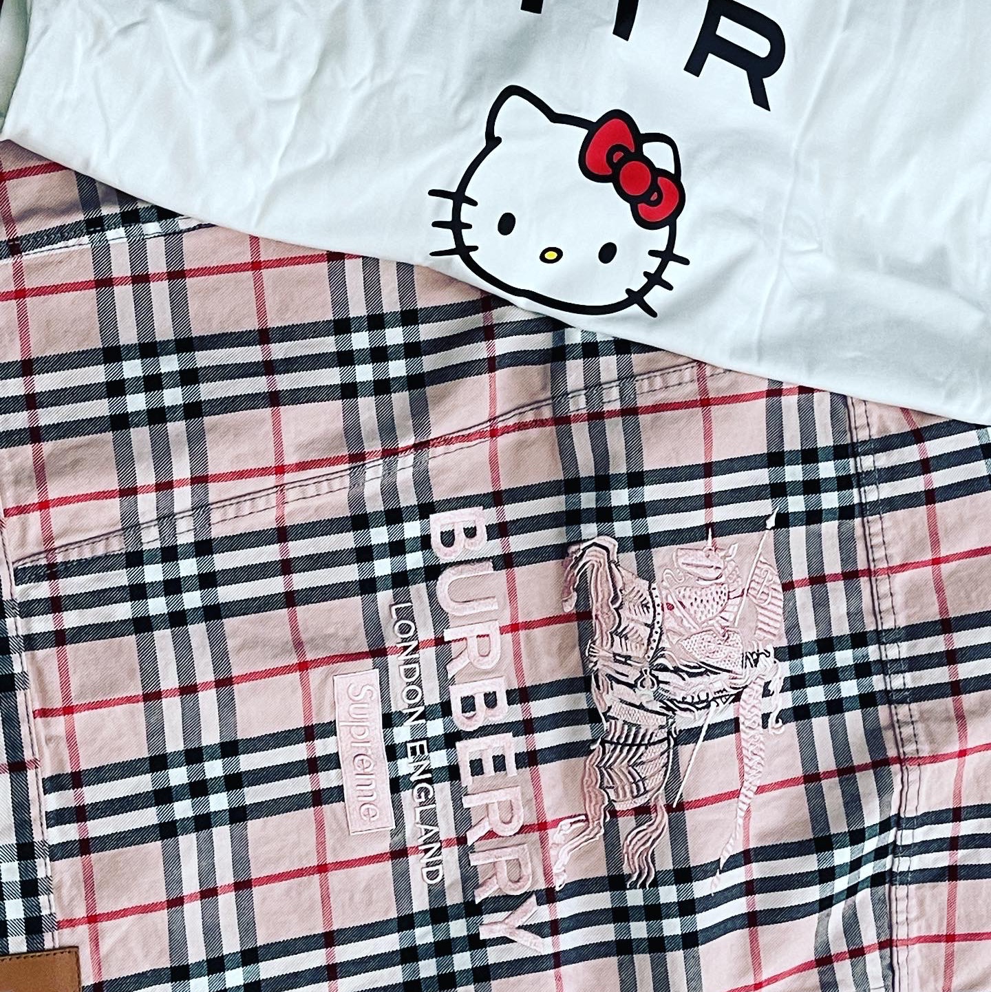 그니 (@g_lee) 님의 게시물 | KREAM