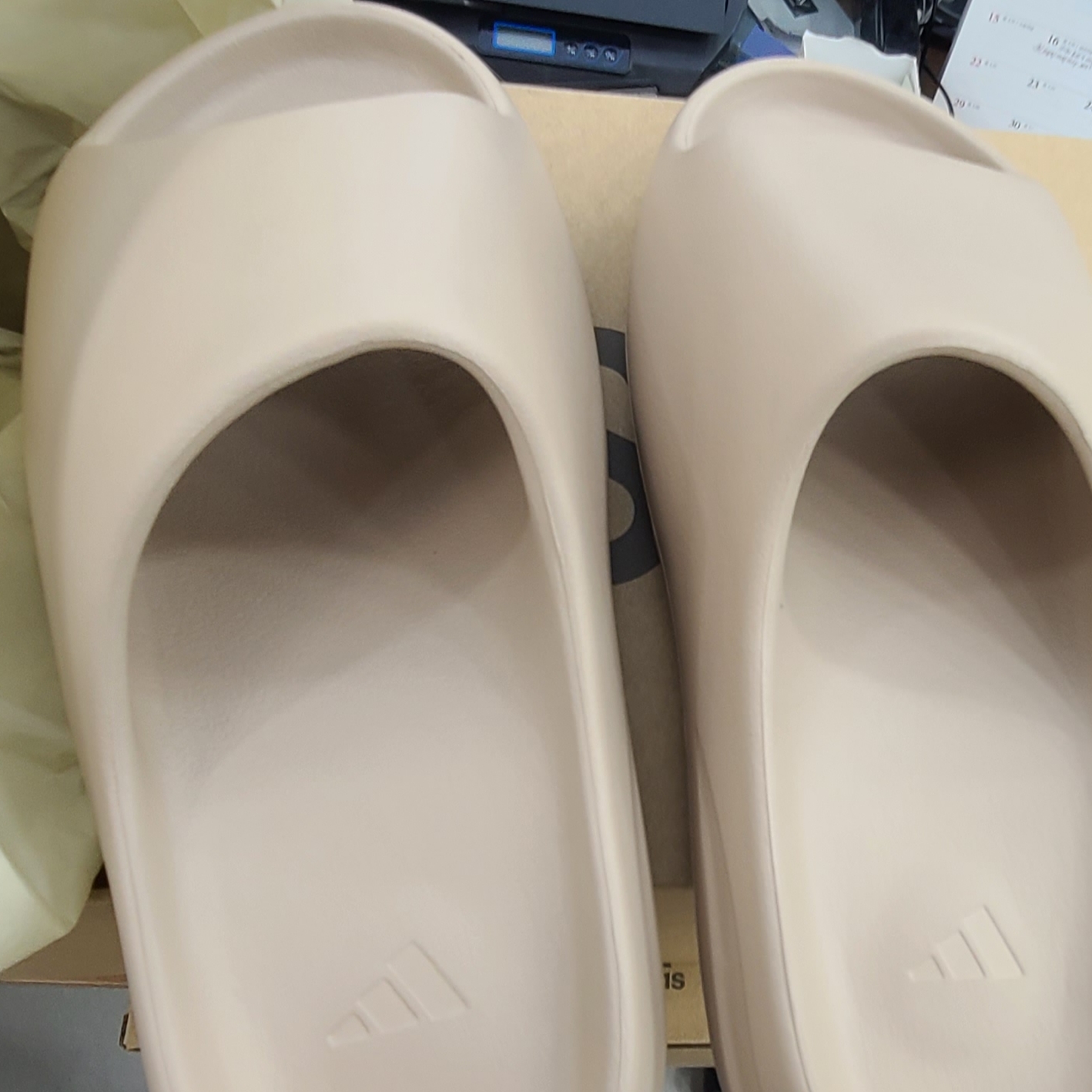 아인아비 (@kkm3n8) 님의 게시물 | KREAM