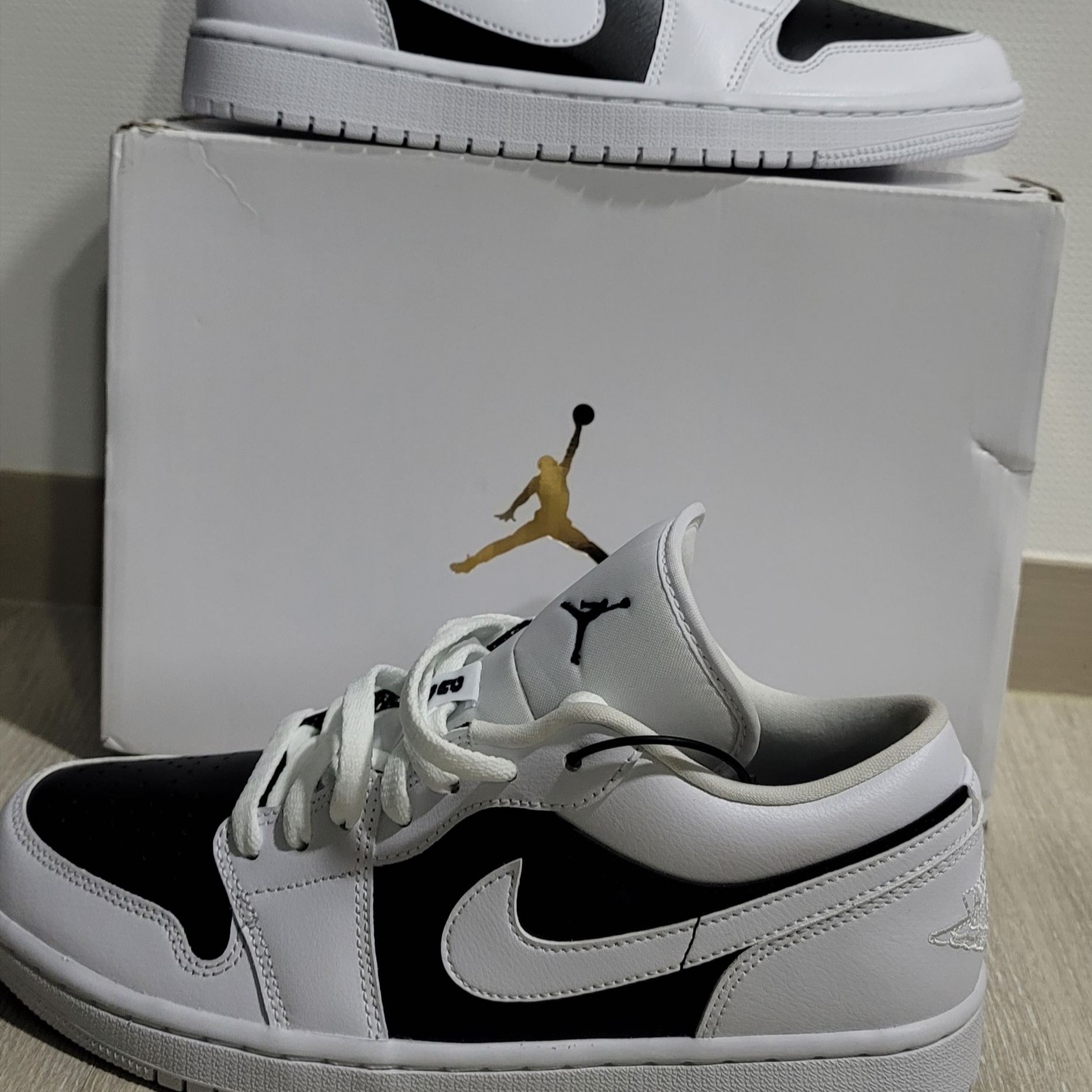 해니 (@jh.lee_89) 님의 게시물 | KREAM