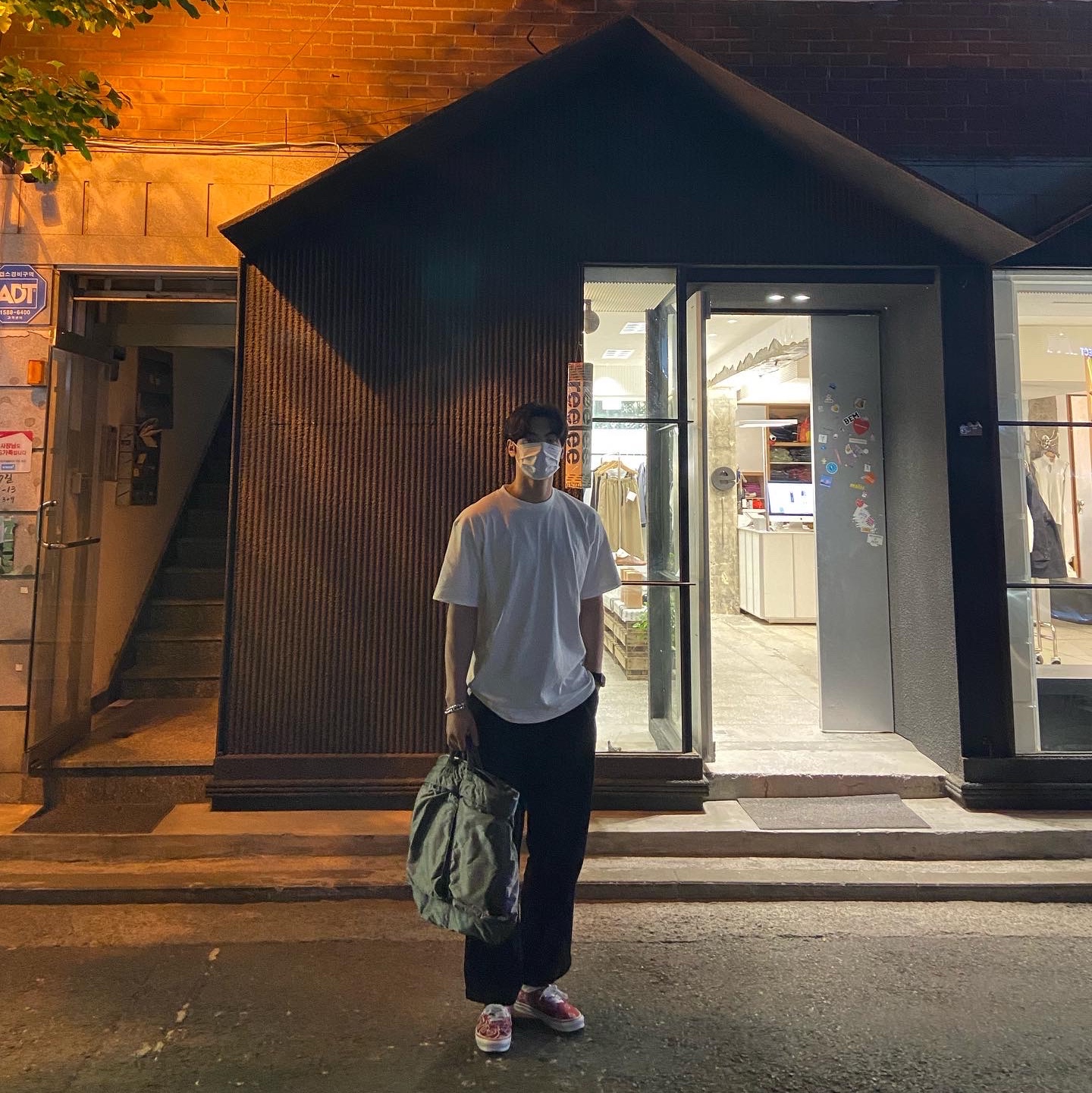 ㅅㅎ (@s__hwa__) 님의 게시물 | KREAM