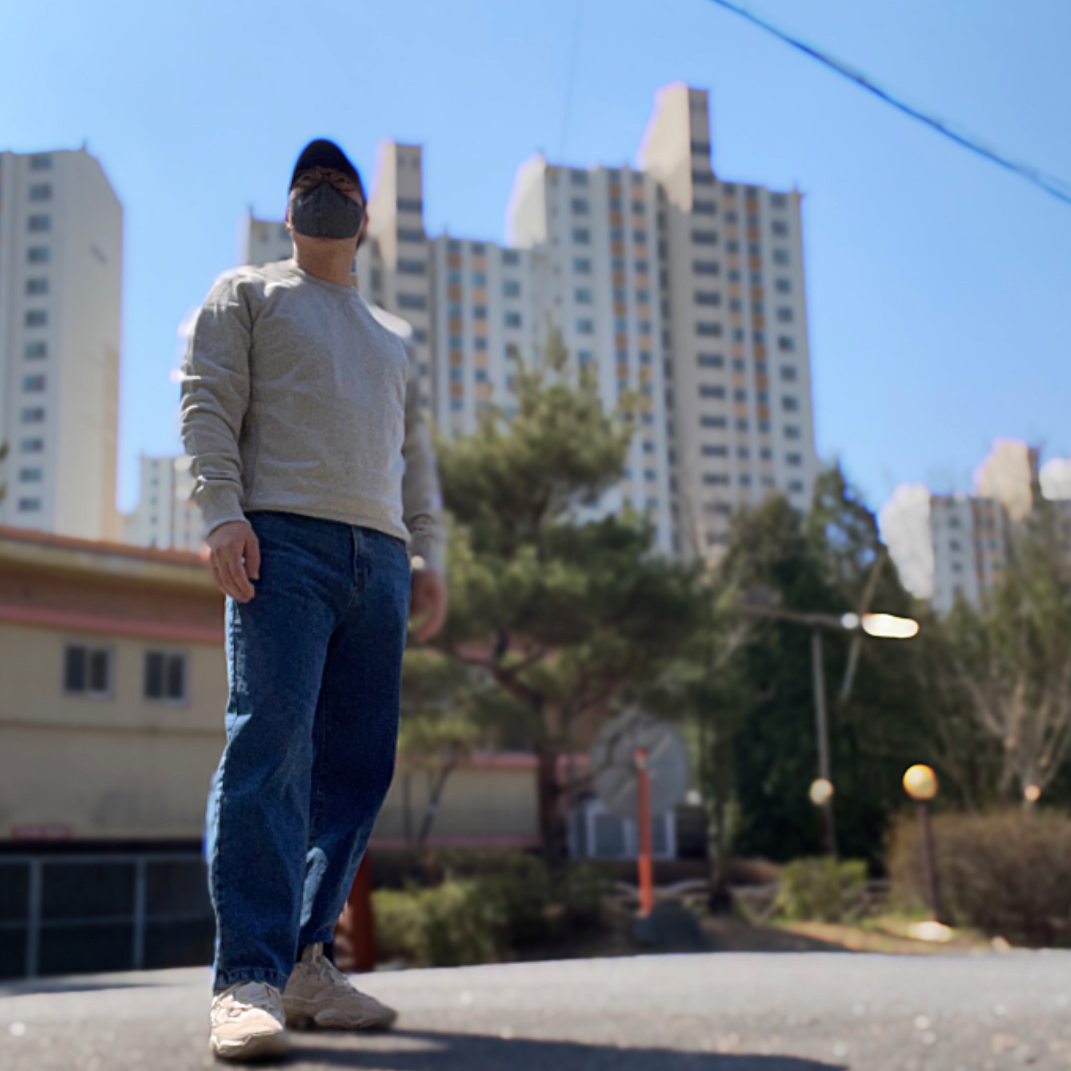 Lee (@artera) 님의 게시물 | KREAM