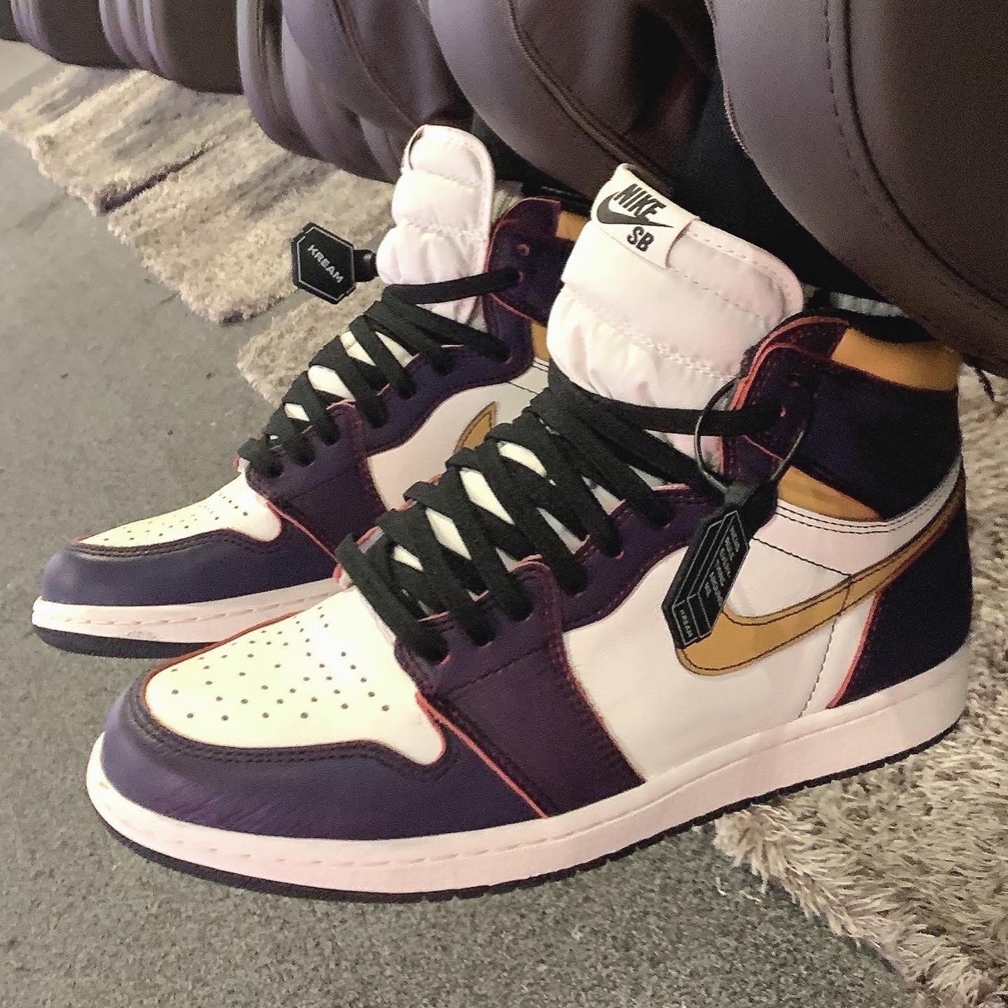 shura (@shura) 님의 게시물 | KREAM